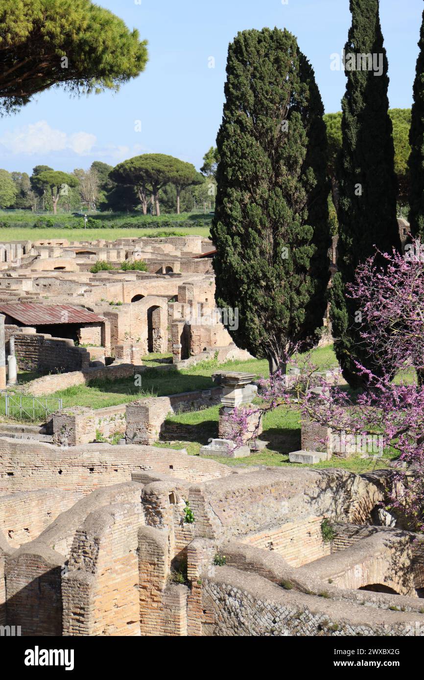Ruins in Ostia Antica, the old harbour of Rome, Italy Stock Photo - Alamy