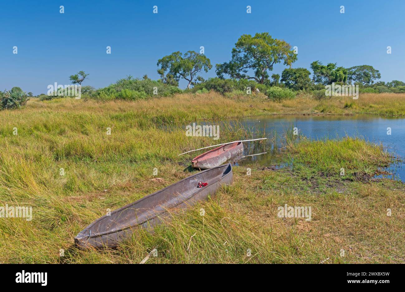Fiberglass dugout canoe hi-res stock photography and images - Alamy