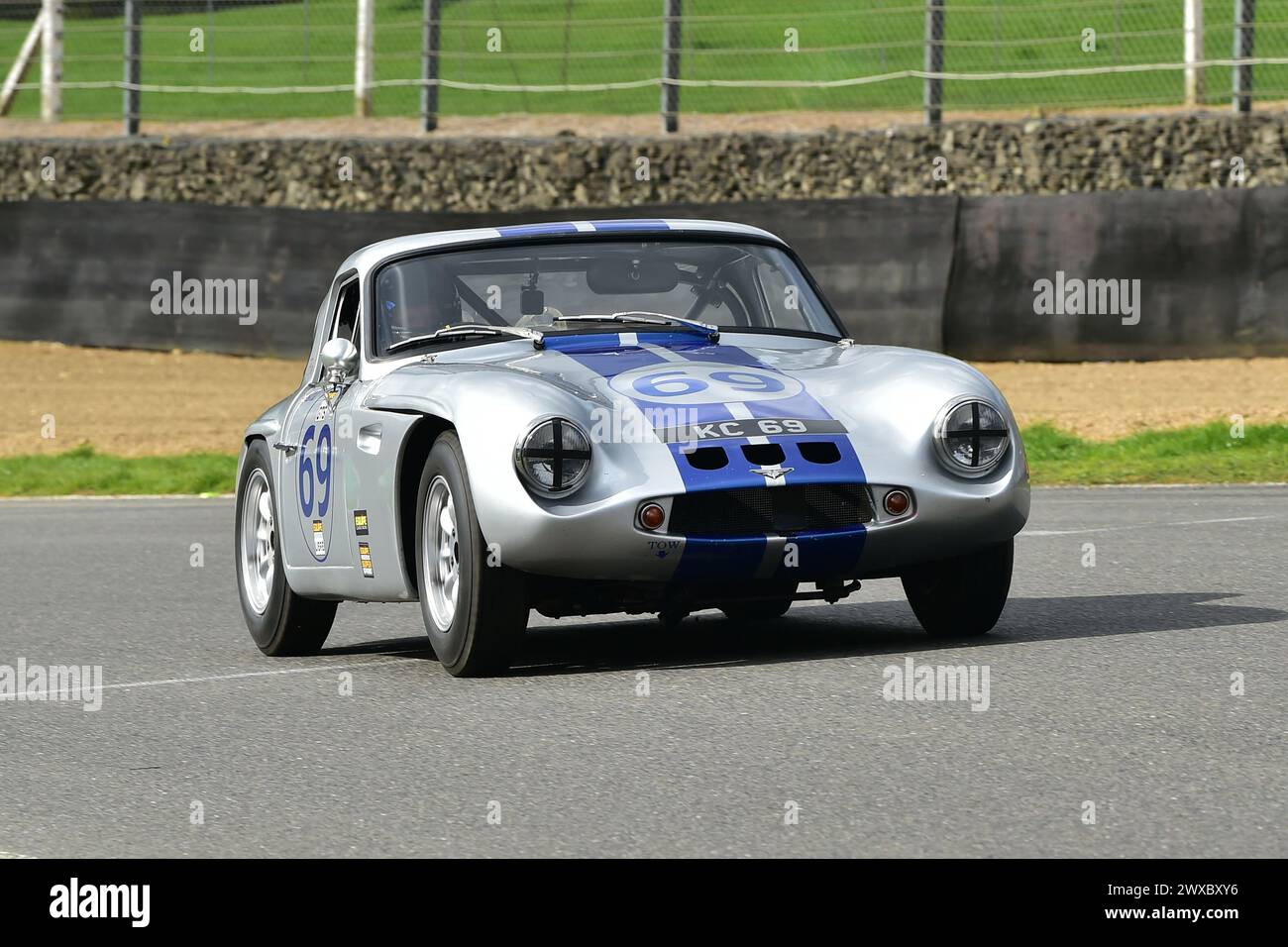 Robert Cull, TVR Grantura Mk 111, Equipe Libre, a thirty minute one ...