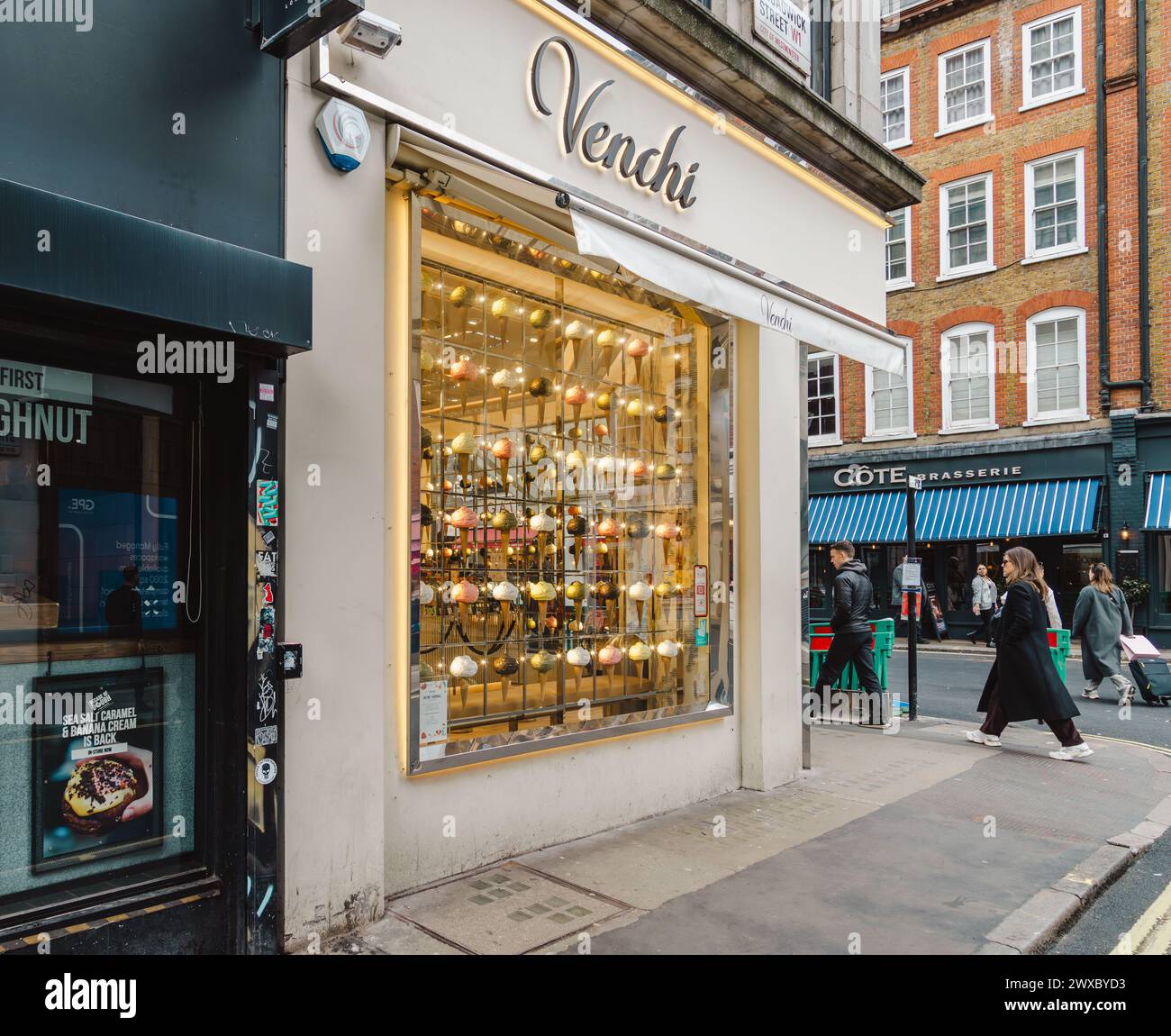 Venchi gelatos hi-res stock photography and images - Alamy