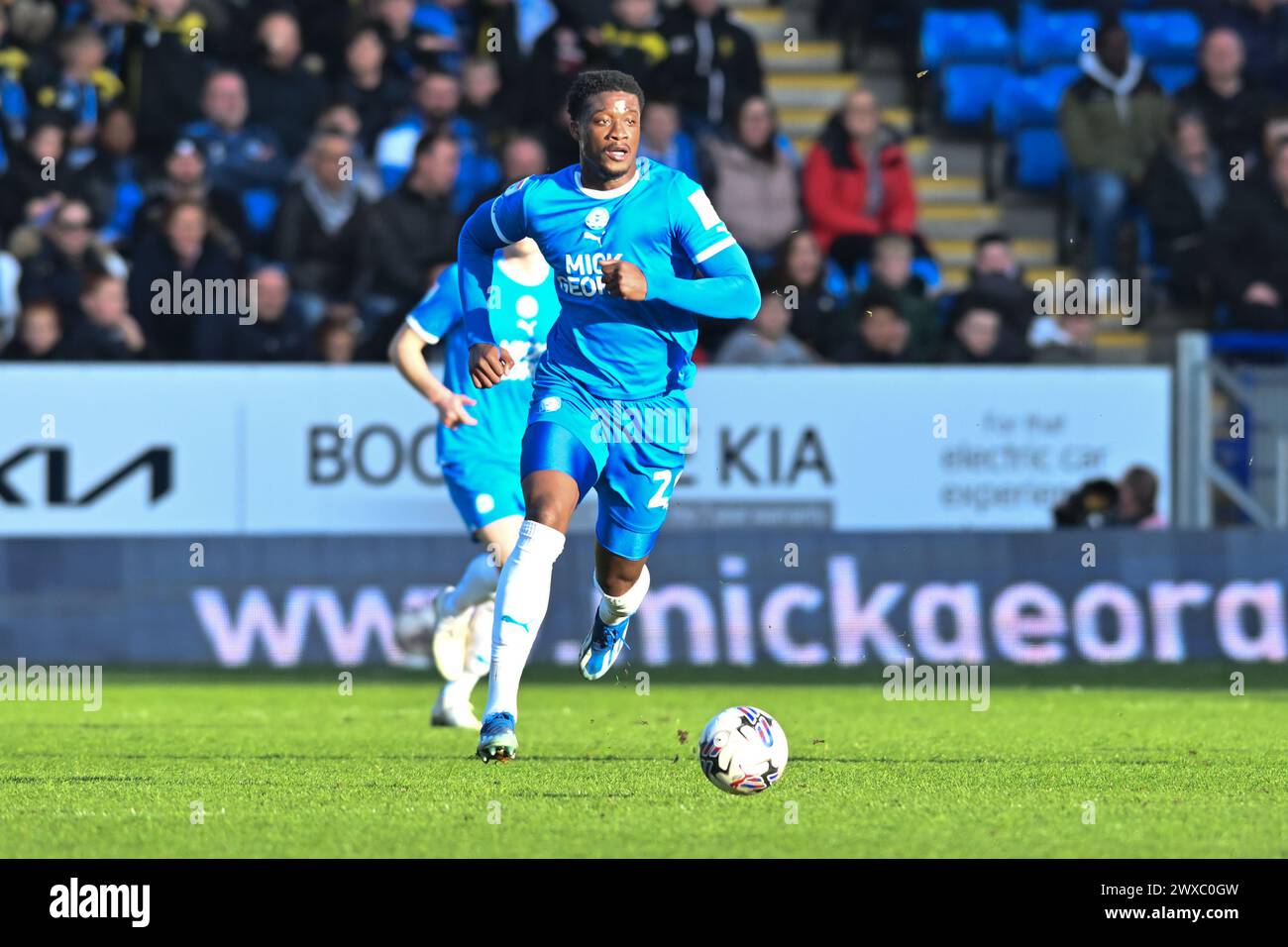Emmanuel Fernandez (20 Peterborough United) goes forward during the Sky ...
