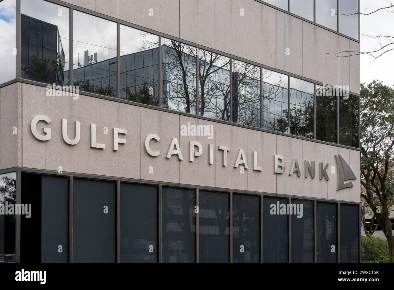 Gulf logo hi-res stock photography and images - Alamy