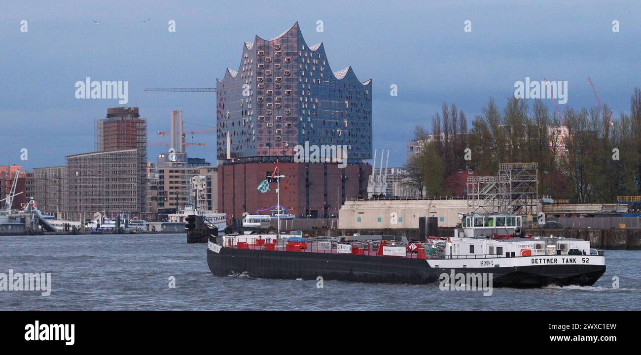 Fassade der elbphilharmonie hi-res stock photography and images - Alamy