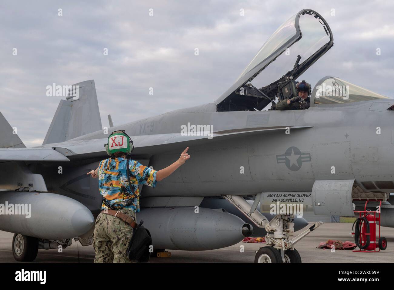 240131-N-GW139-1056 JOINT BASE PEARL HARBOR-HICKAM, Hawaii. (Jan. 31 ...