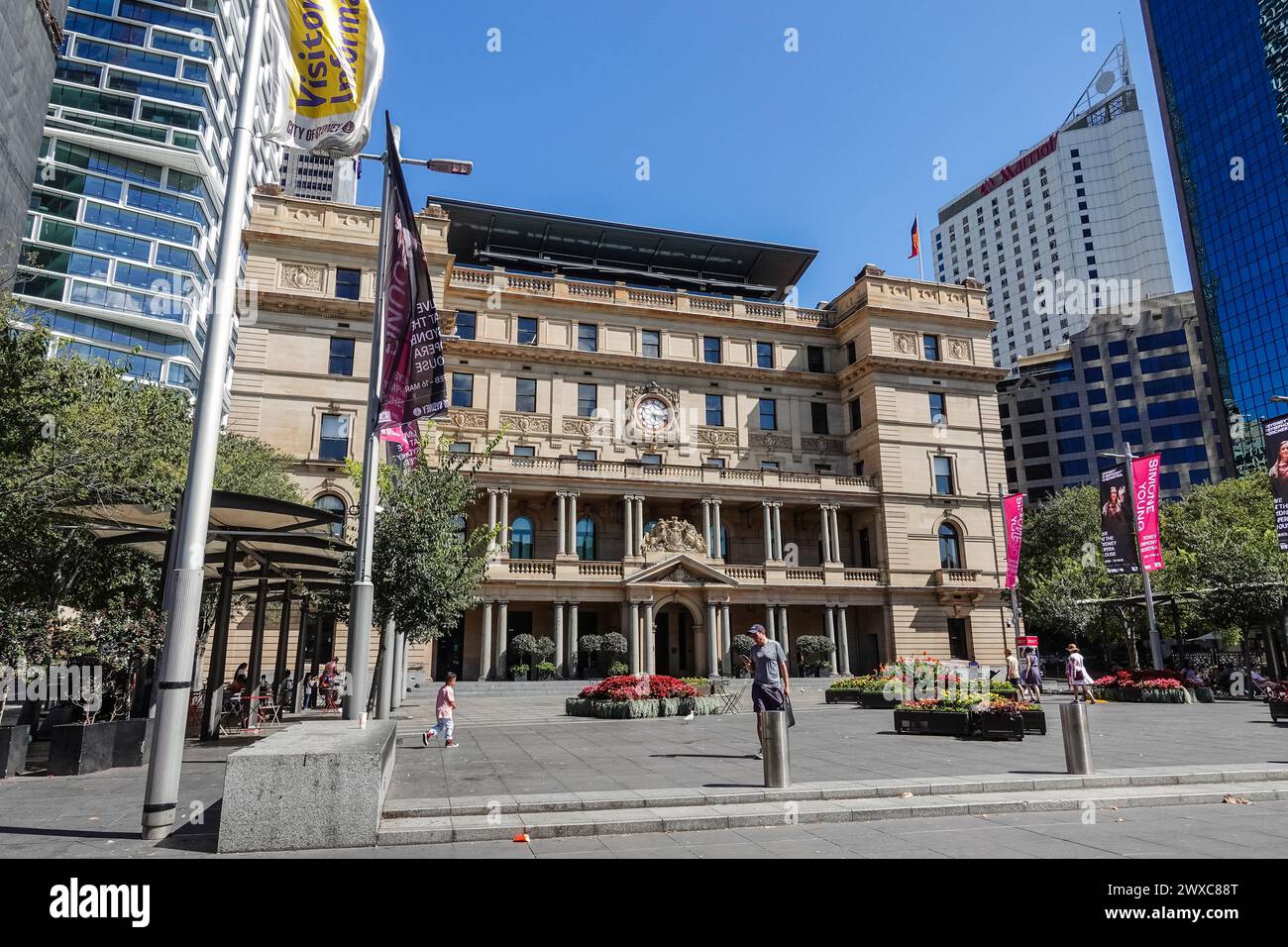 Customs House, Sydney: A heritage-listed building at 45 Alfred Street ...