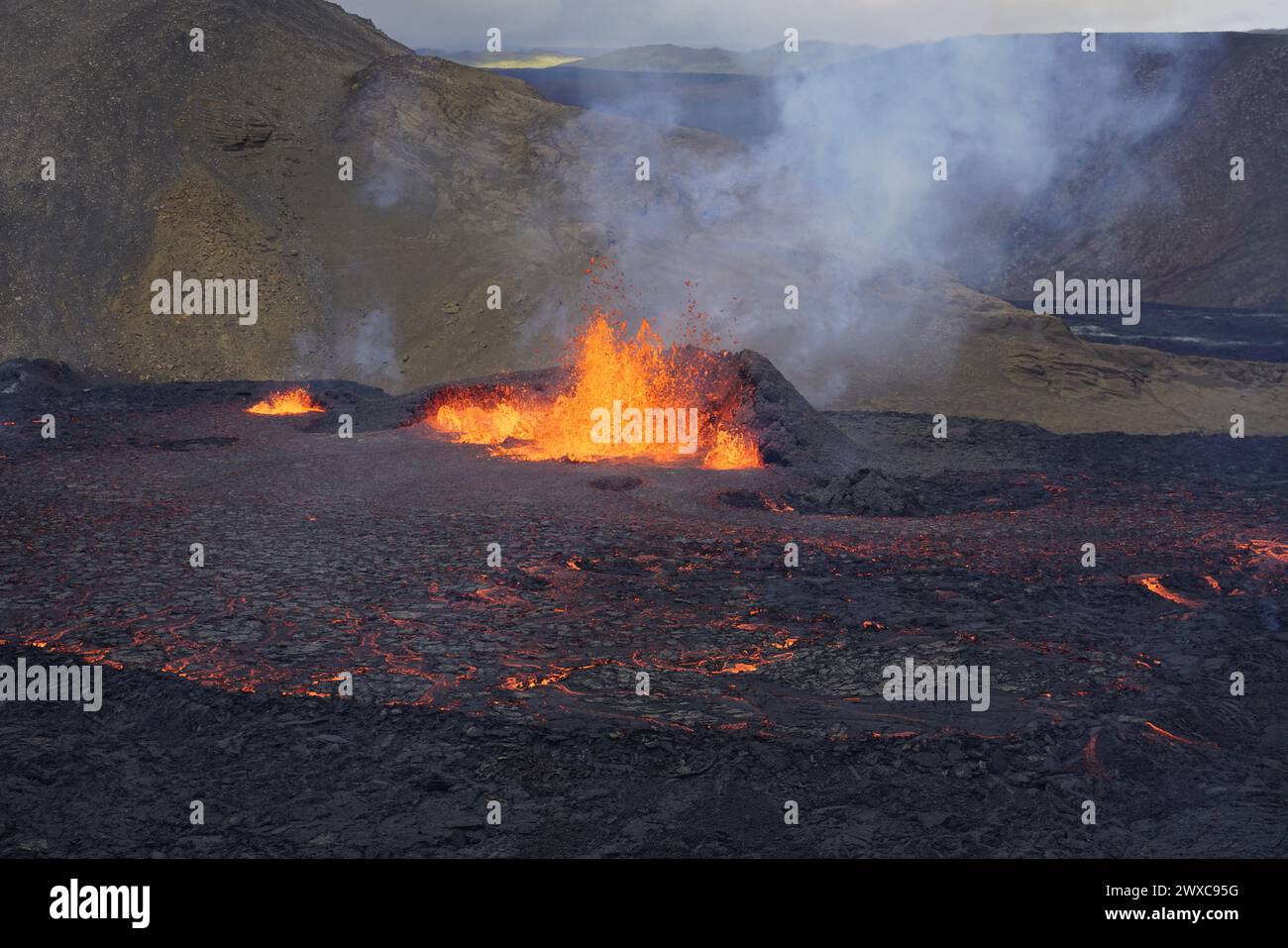 Crater lava eruption emission hi-res stock photography and images - Alamy