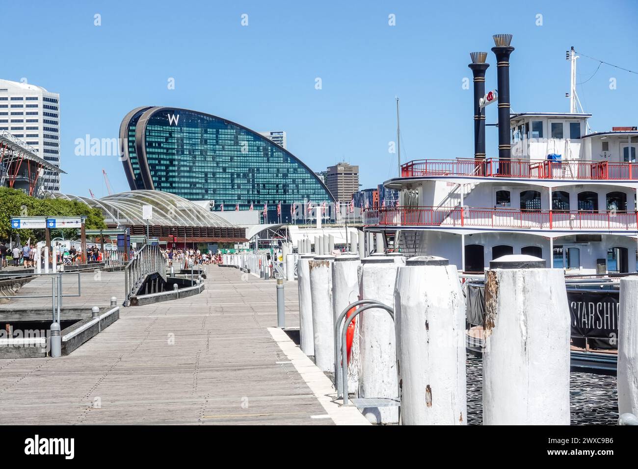 Barangaroo docks hi-res stock photography and images - Alamy