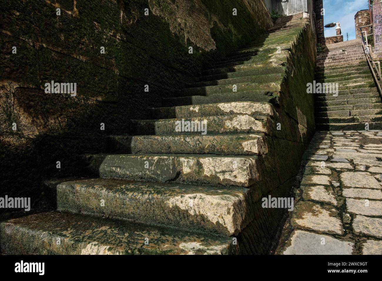 Wapping old stairs hi-res stock photography and images - Alamy