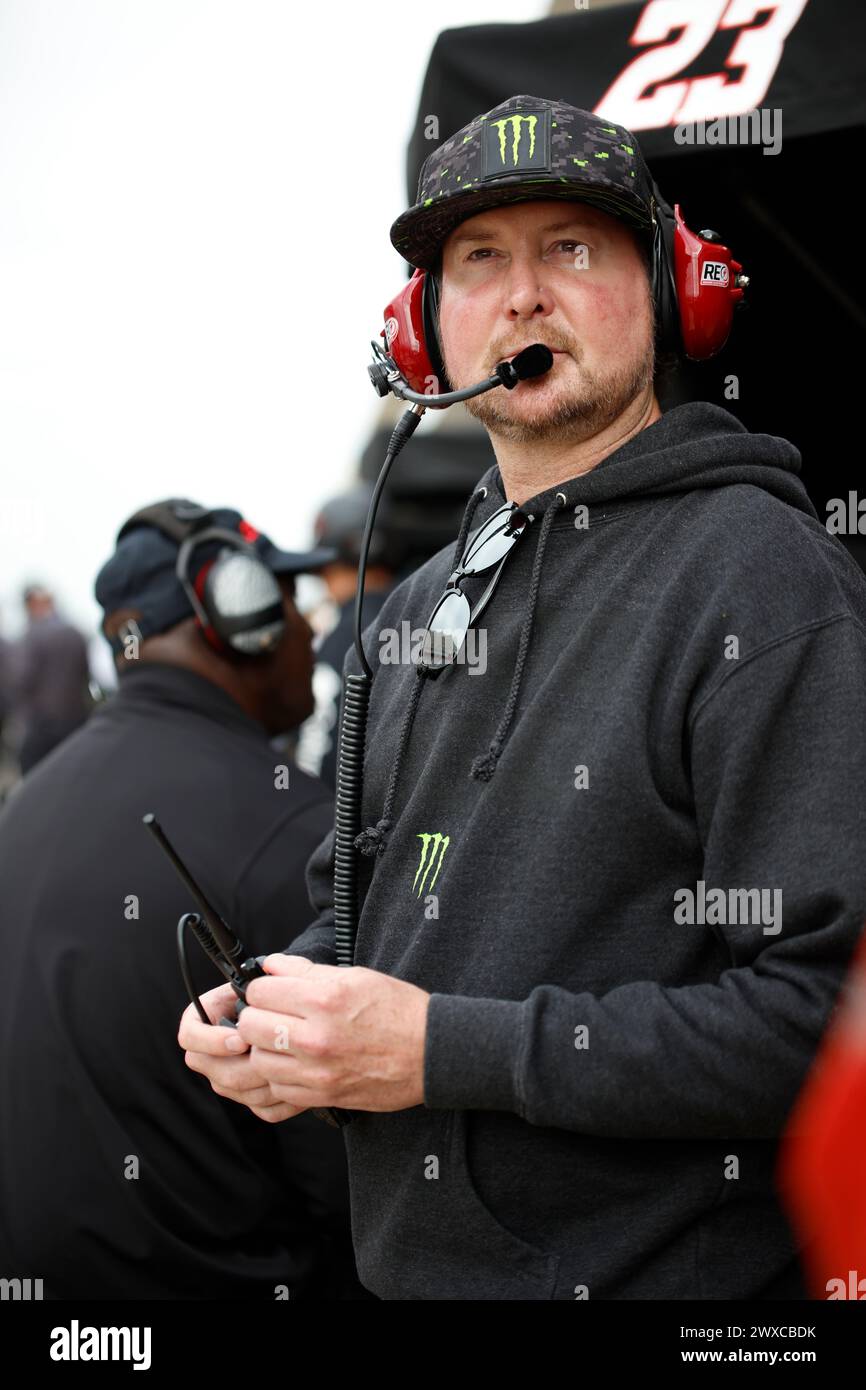 Austin, Tx, USA. 23rd Mar, 2024. Kurt Busch watches qualifying for the ...