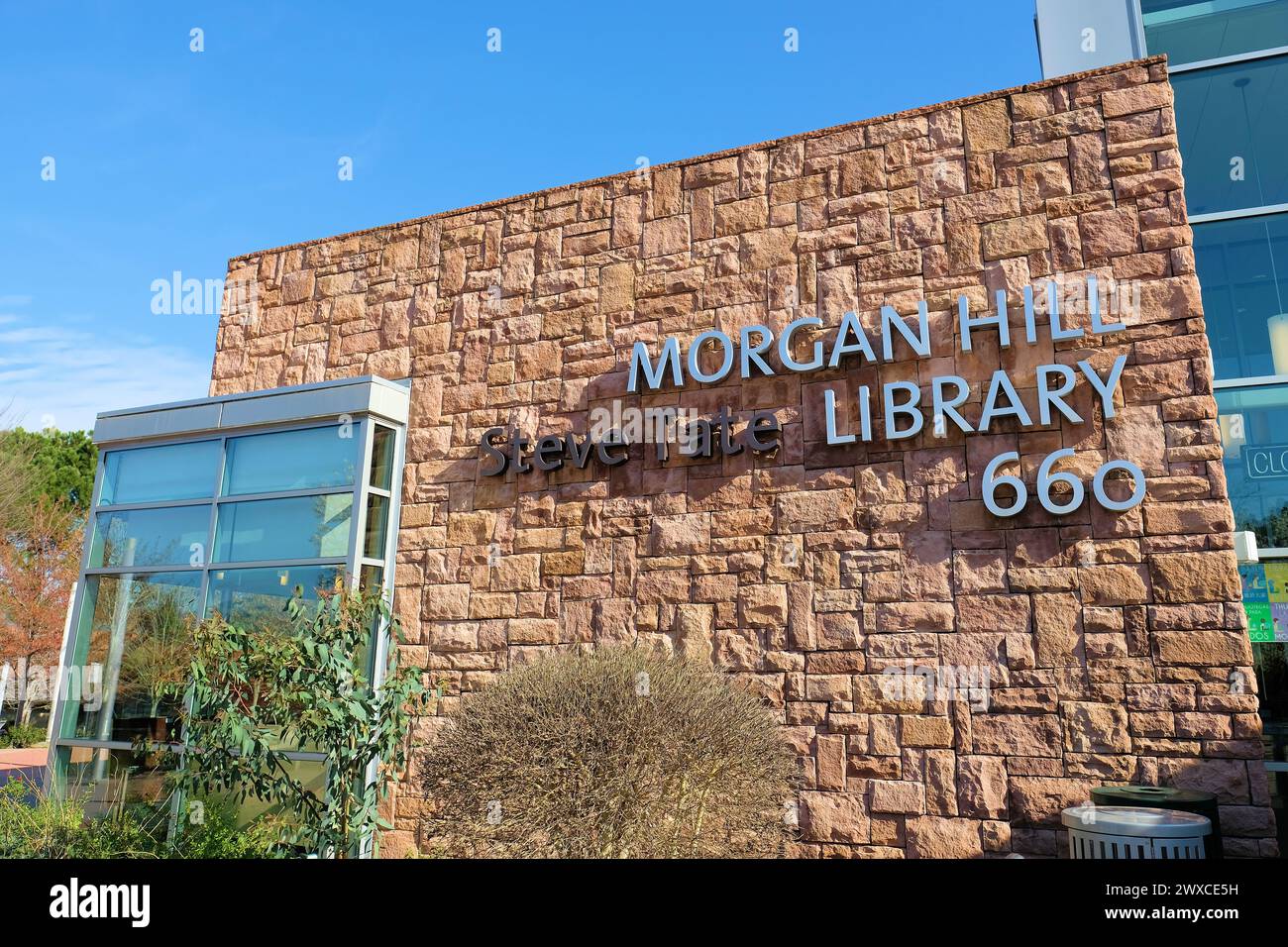 Steve tate library hi-res stock photography and images - Alamy