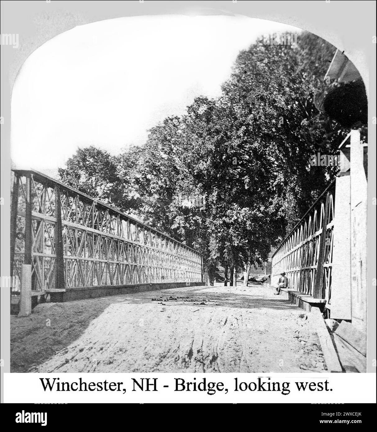 Historical iron bridge Black and White Stock Photos & Images - Alamy