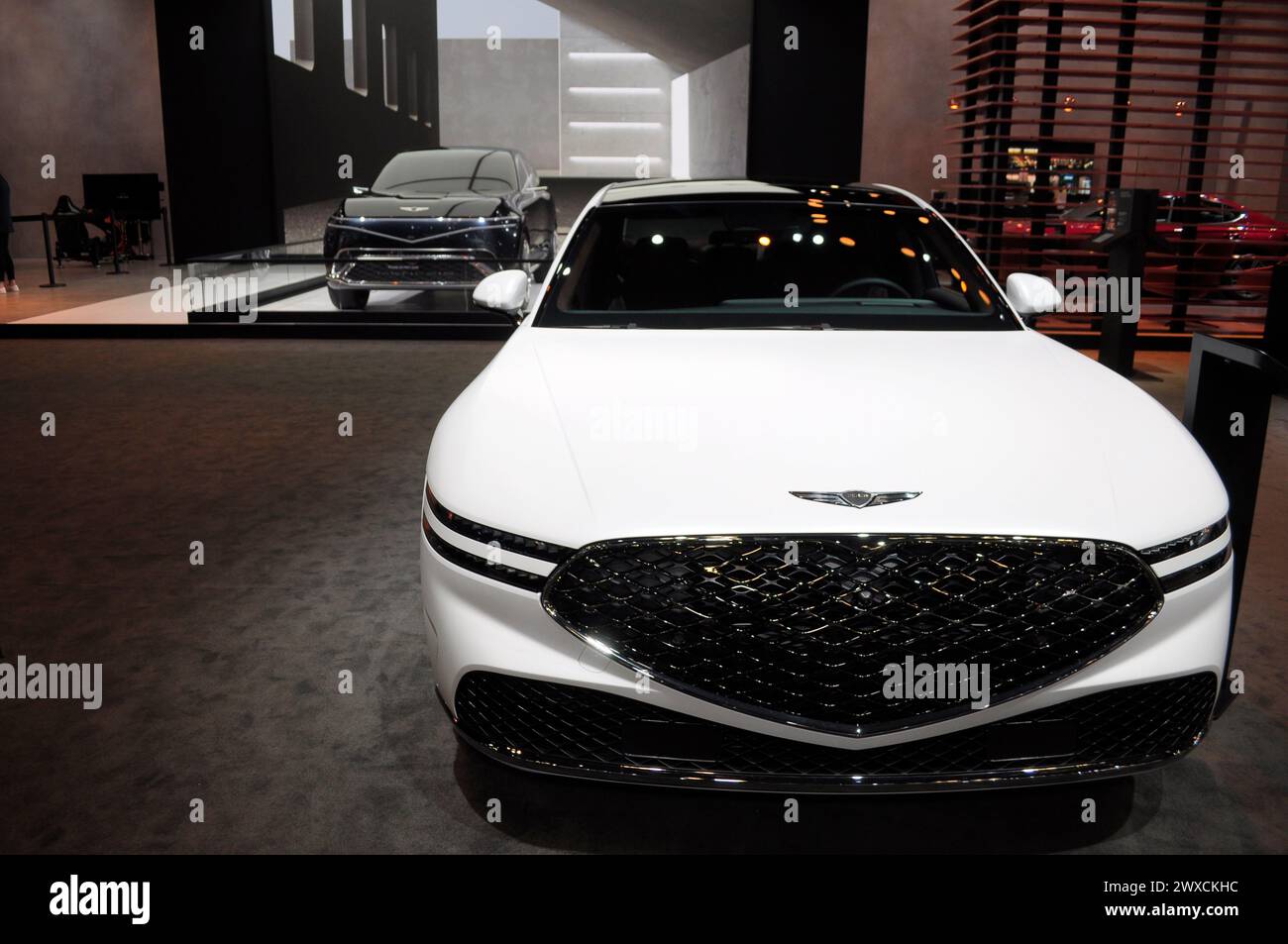 Genesis vehicle hi-res stock photography and images - Alamy