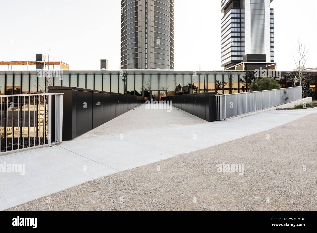 Access walkway to the ground floors of office skyscrapers in the Four ...