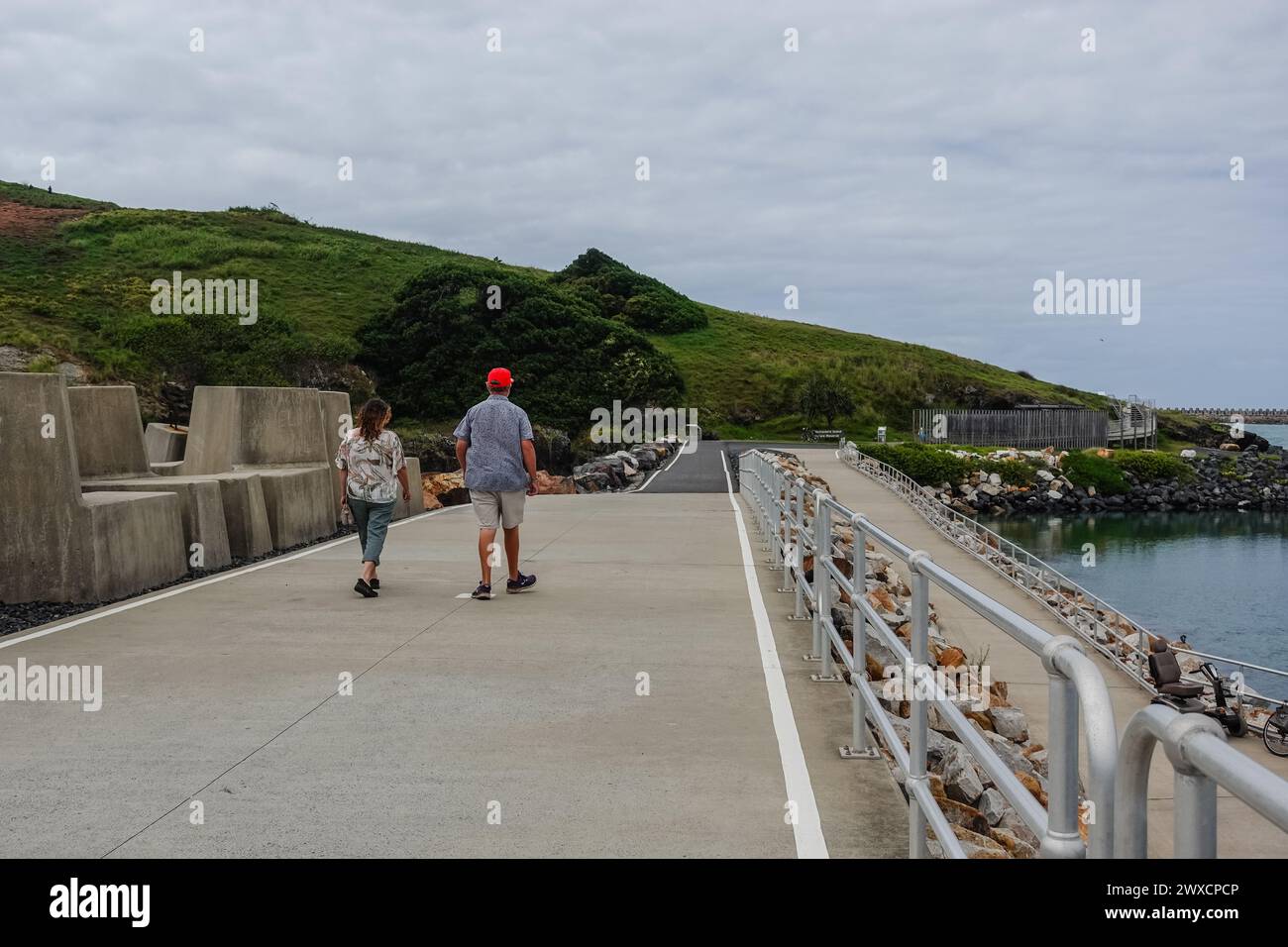 Coffs Harbour Marina Walkway, leading to Muttonbird Island nature ...