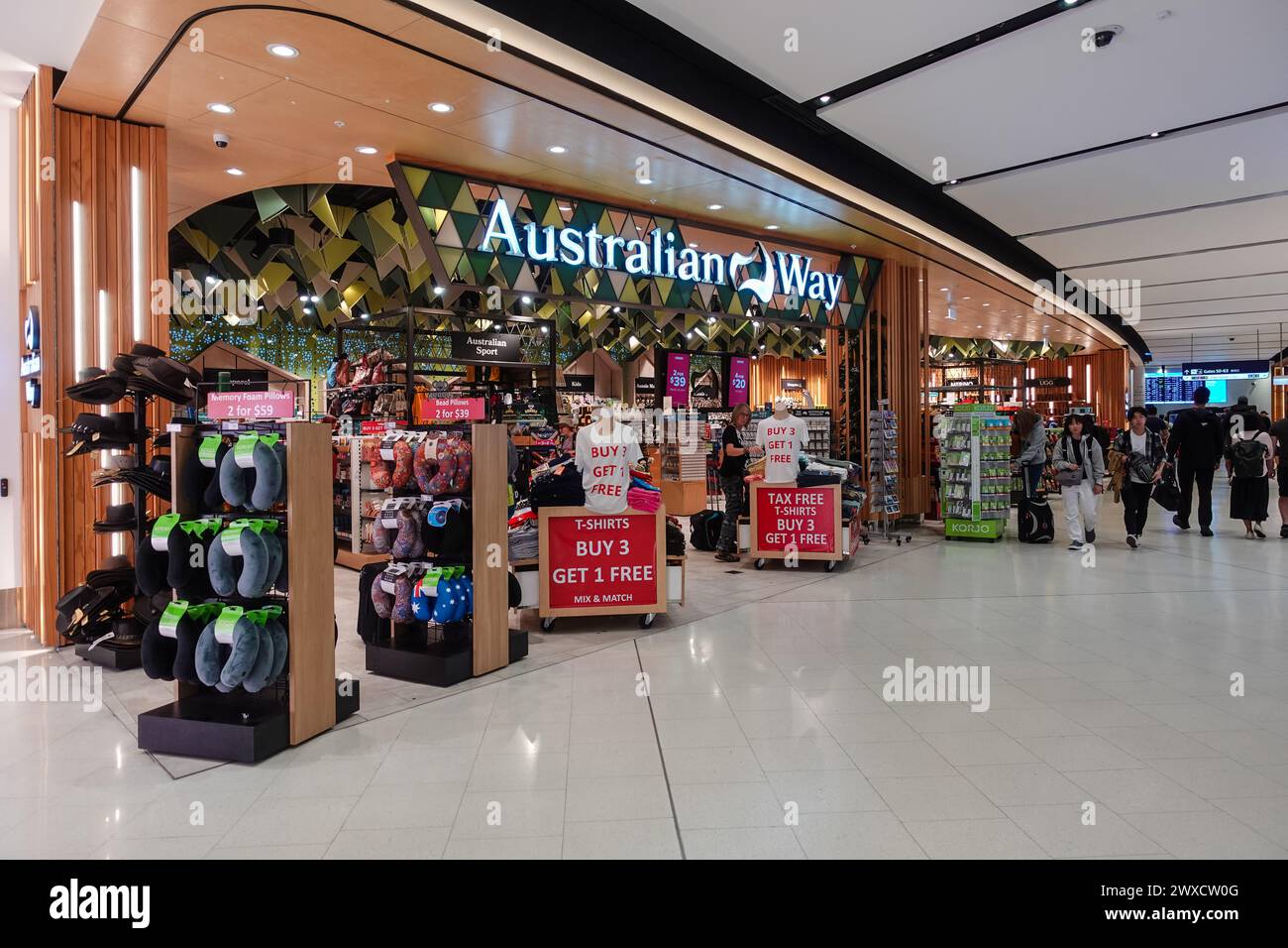 Sydney airport store hi-res stock photography and images - Alamy