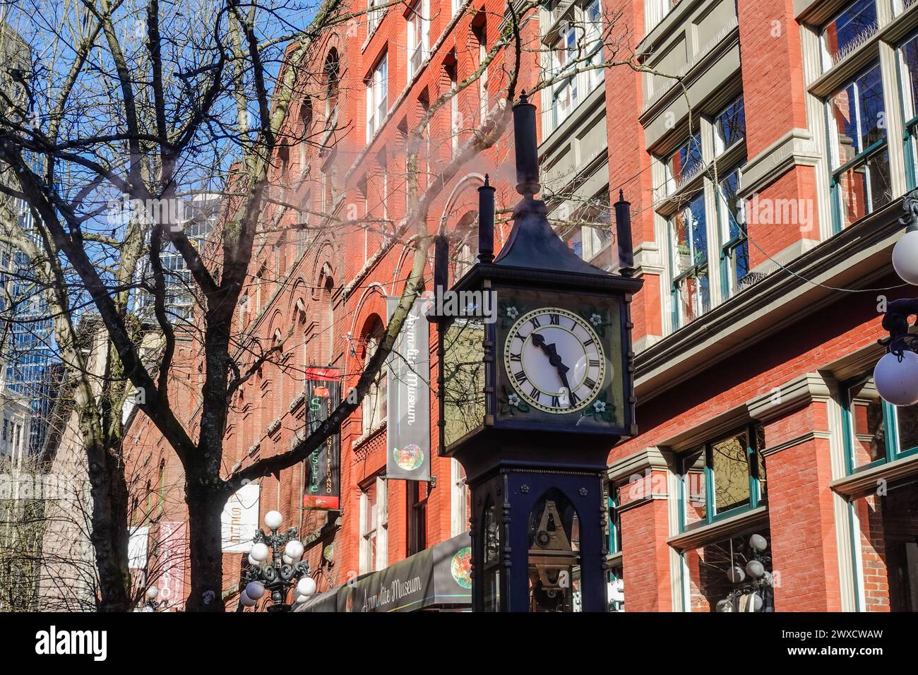 Gastown Steam Clock in Vancouver Canada Stock Photo - Alamy