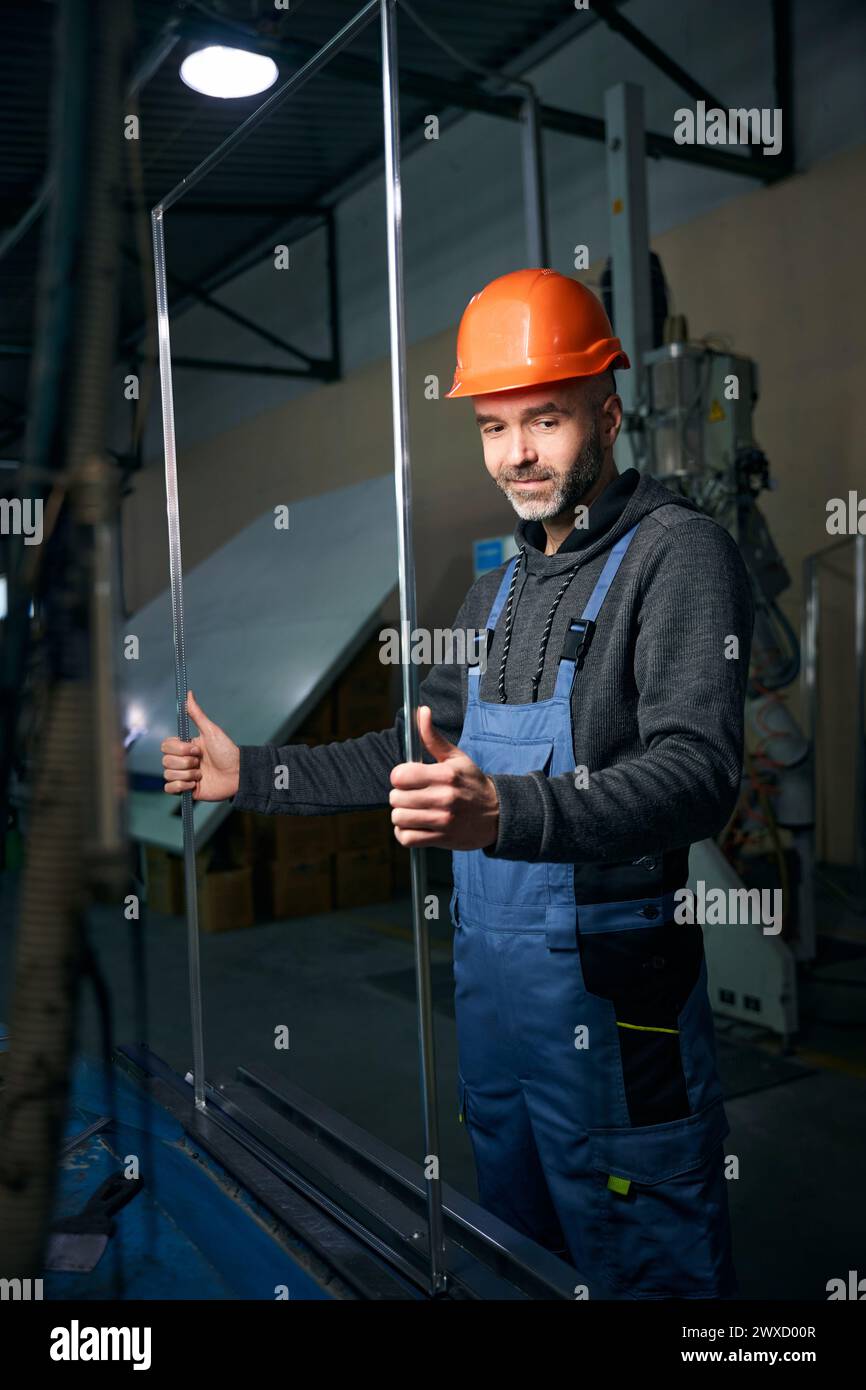 Spacer frame hi-res stock photography and images - Alamy