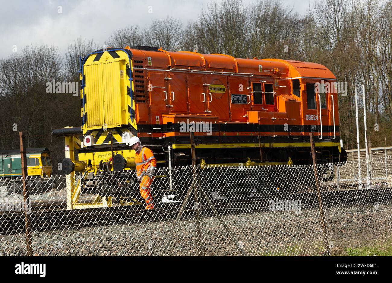 Freightliner Powerhaul Shunter diesel locomotive 08624 'Rambo', Port of ...