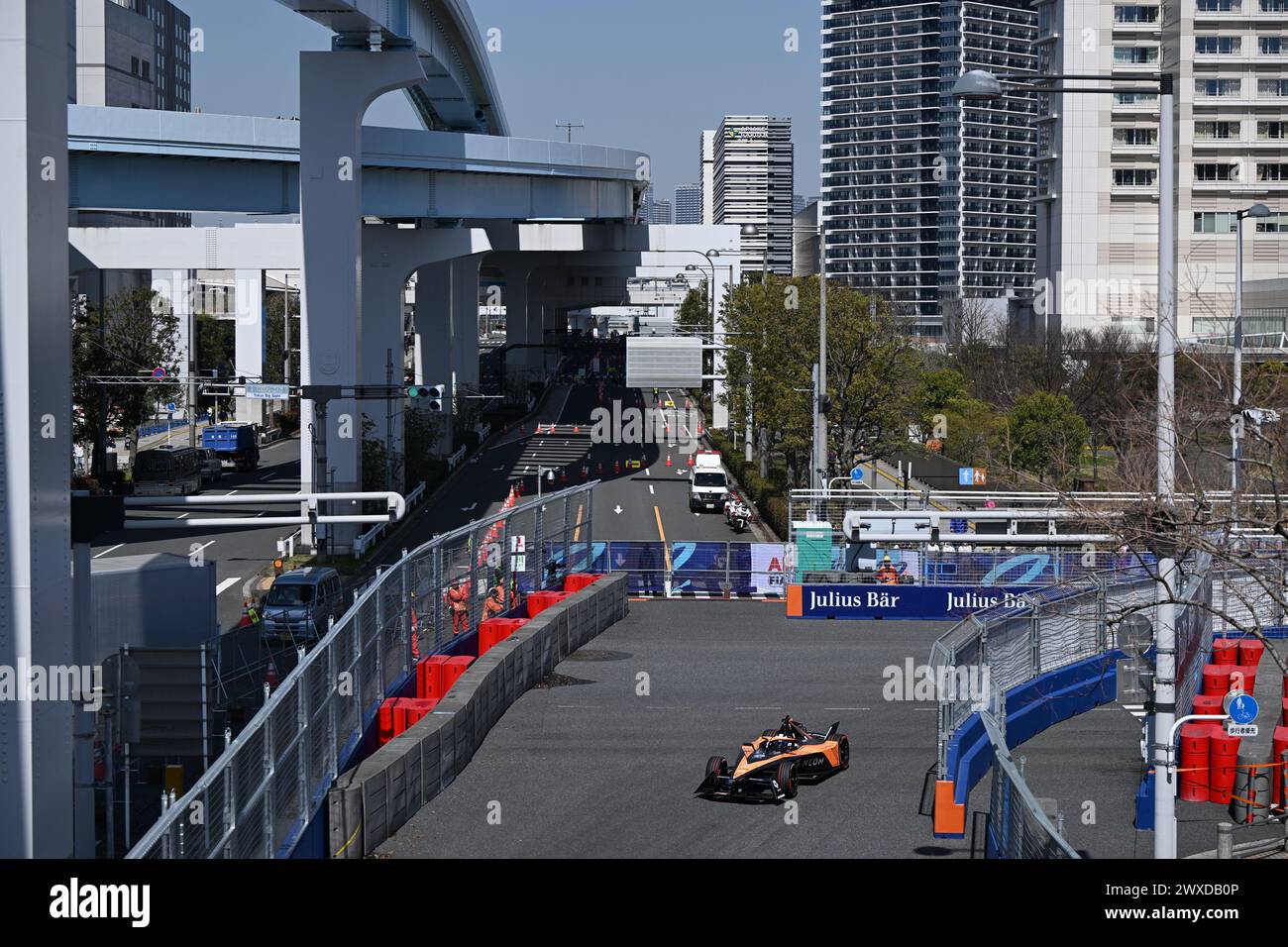 Tokyo, Japan. Credit: MATSUO. 30th Mar, 2024. Sam Bird (MCLAREN) Motor ...