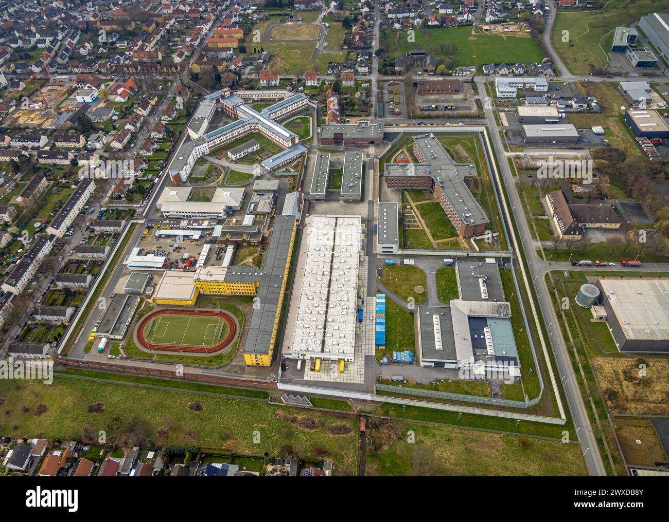 Einschliessung hi-res stock photography and images - Alamy