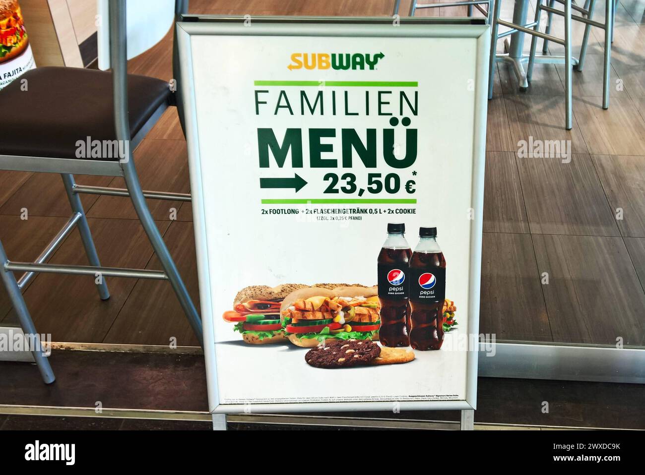 Peter buck subway hi-res stock photography and images - Alamy