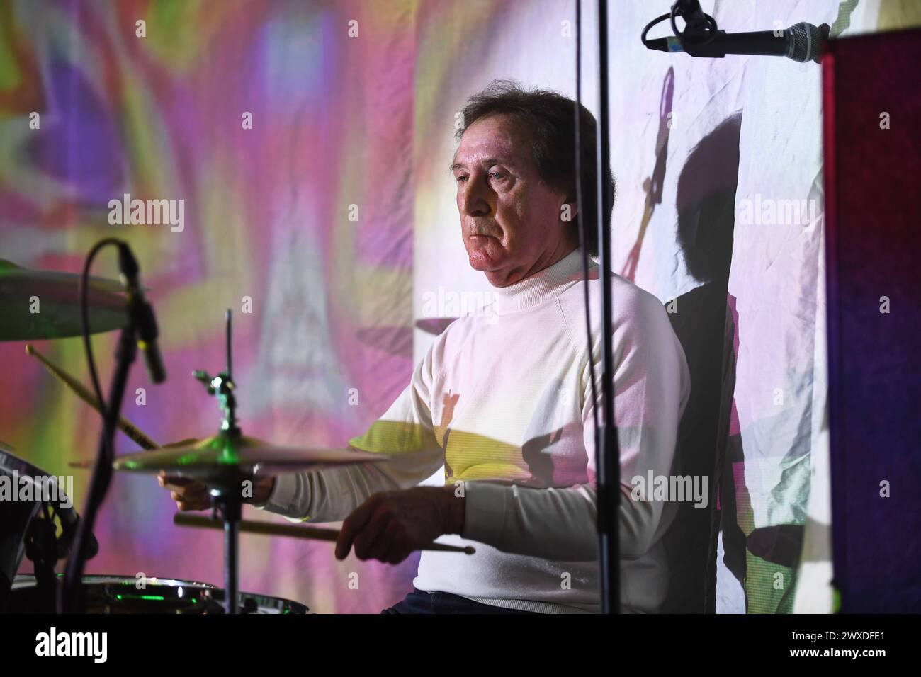 Kenny Jones performing at Modstock Ball LONDON, ENGLAND - MARCH 29 ...