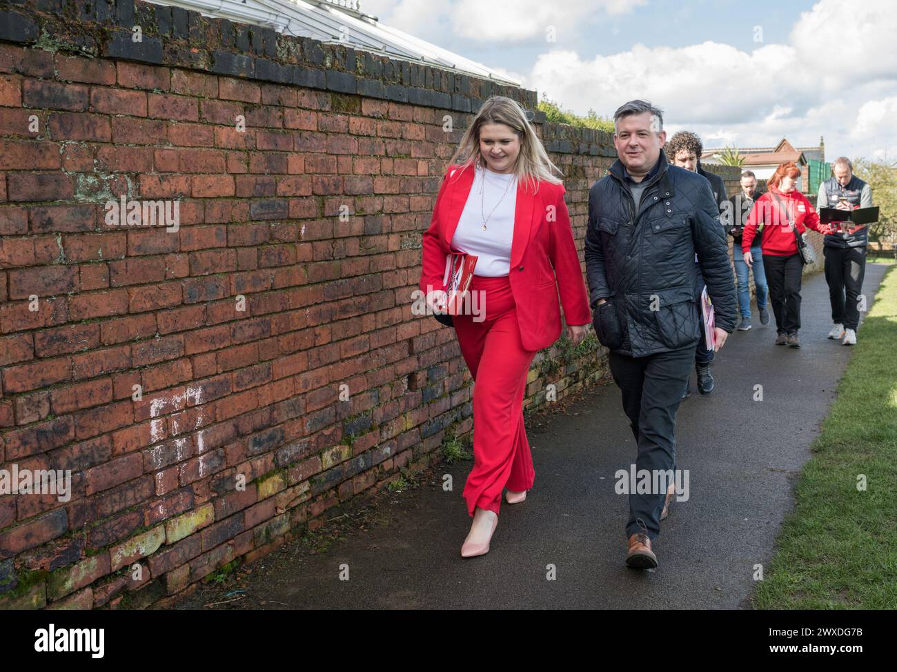 Red wall seat of ashfield hi-res stock photography and images - Alamy