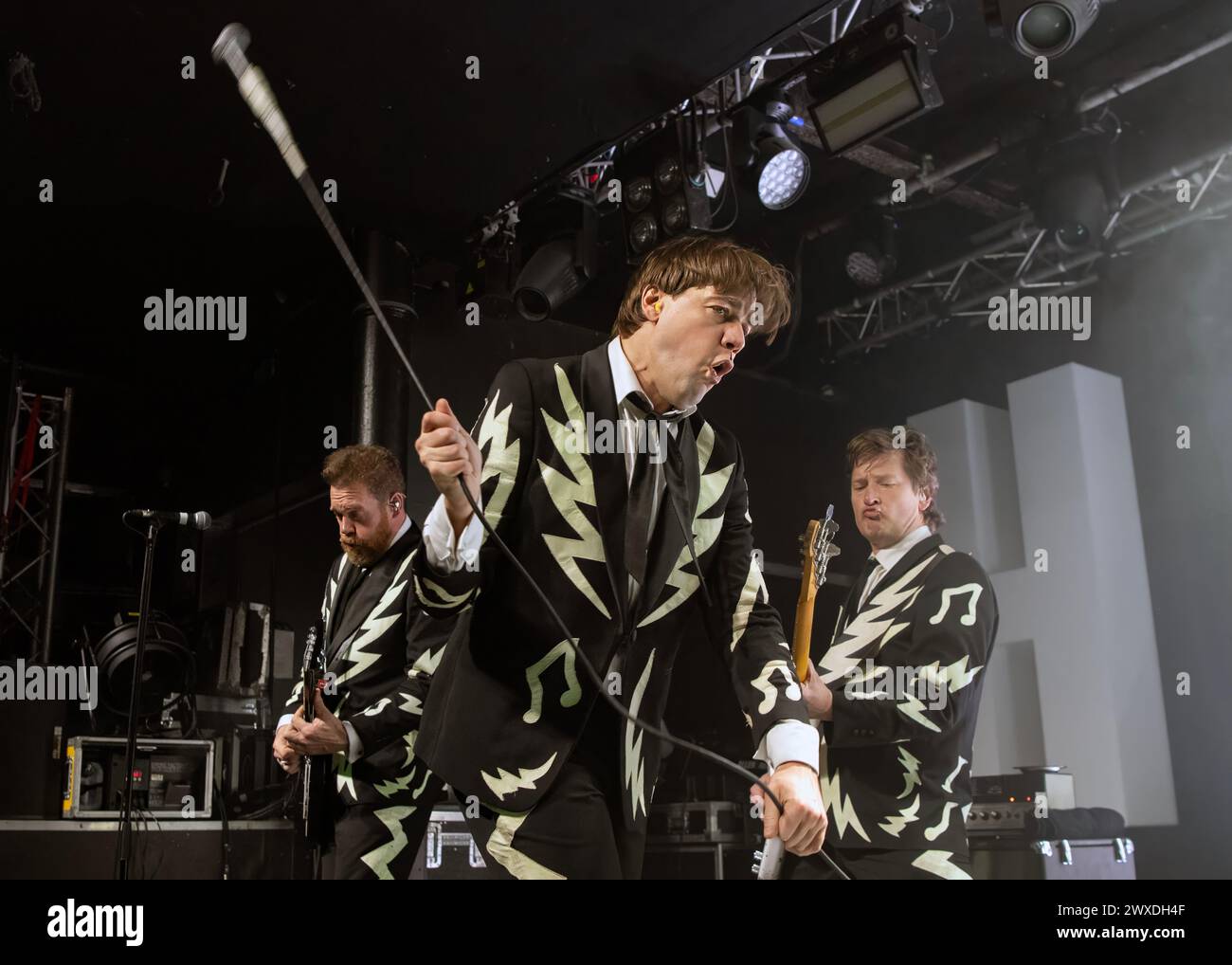 The hives lead vocalist hi-res stock photography and images - Alamy