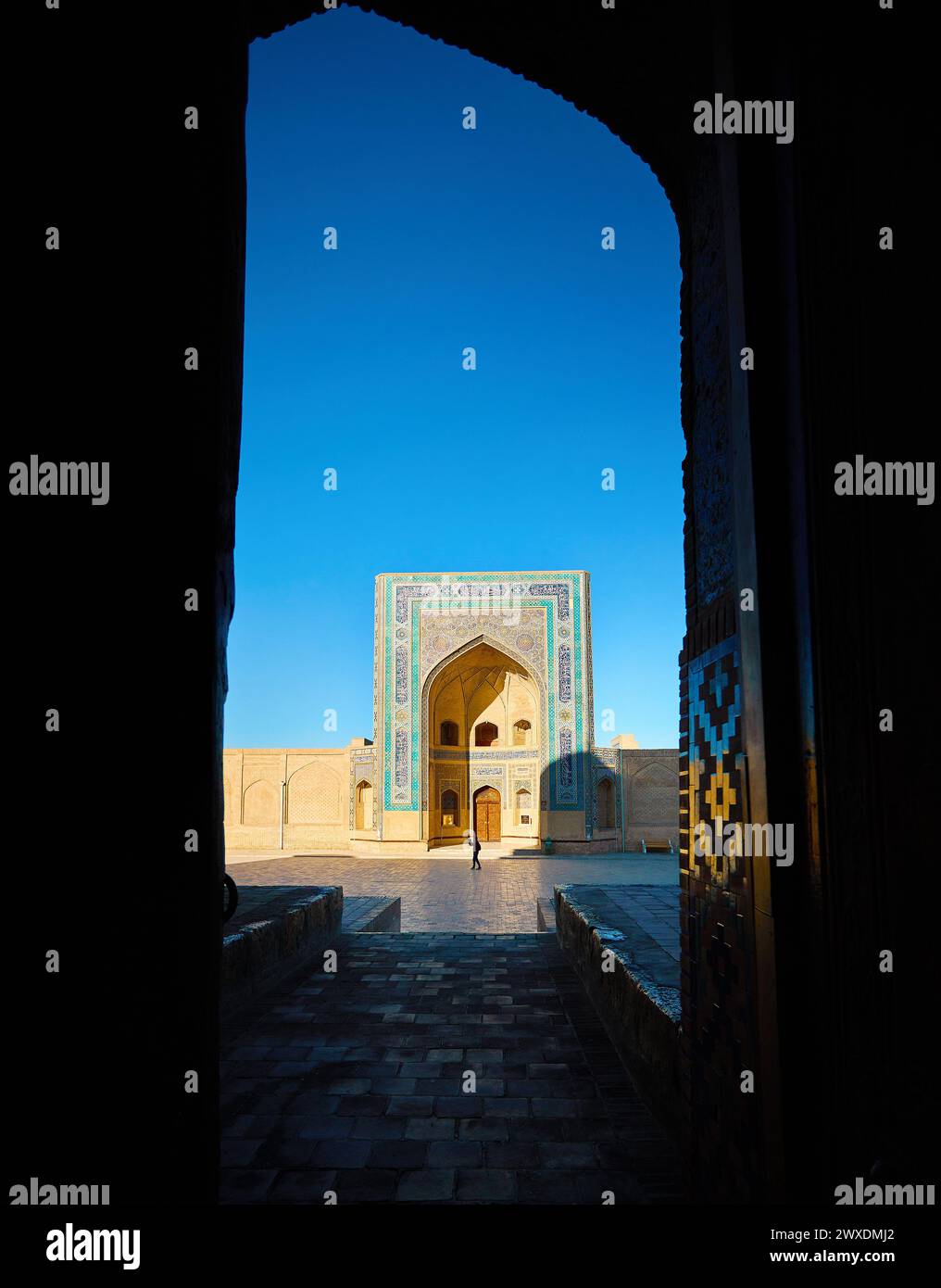 Arch gate design hi-res stock photography and images - Alamy