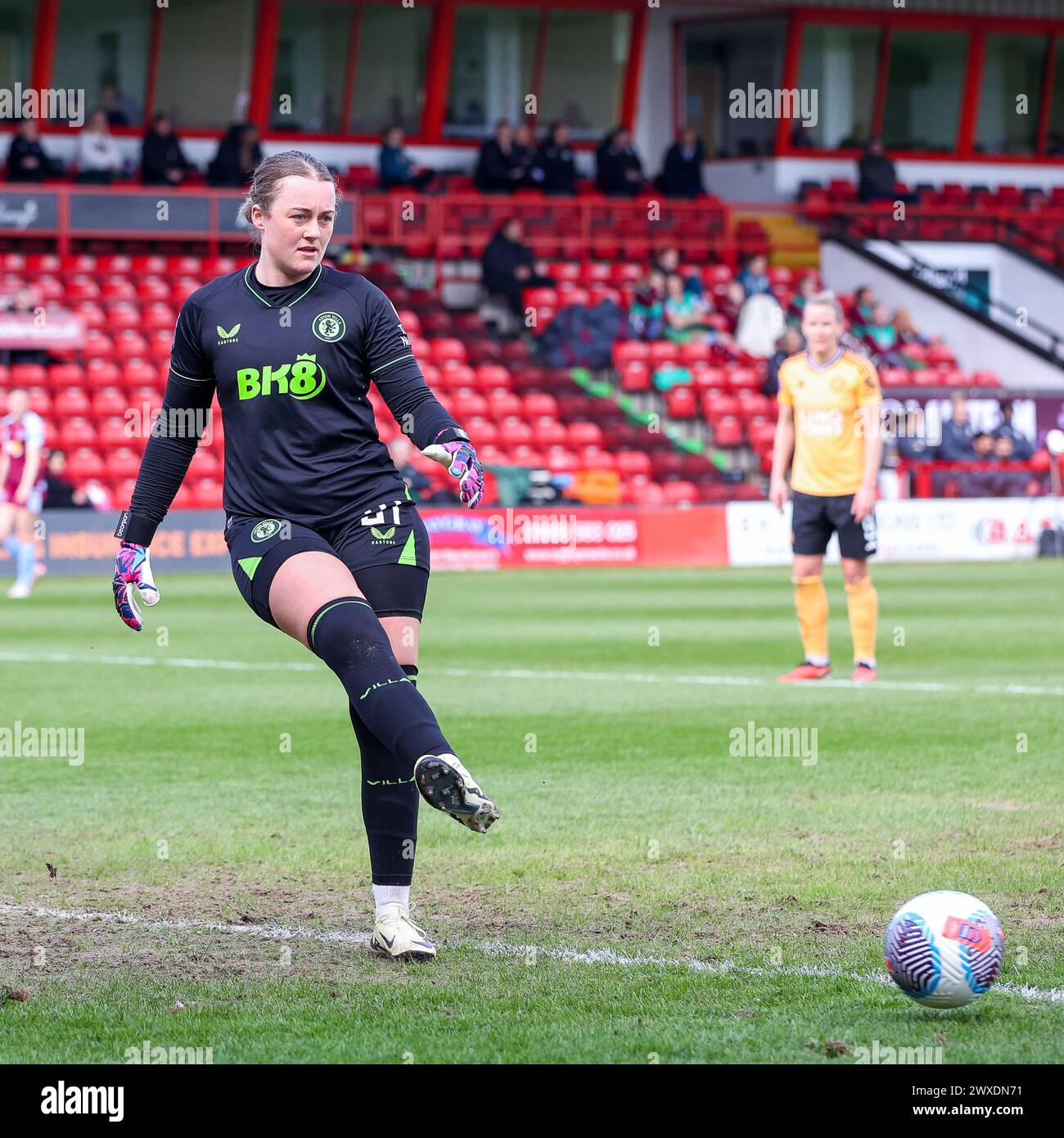 Walsall, UK. 30th Mar, 2024. Aston Villa's goalkeeper, Anna Leat in ...