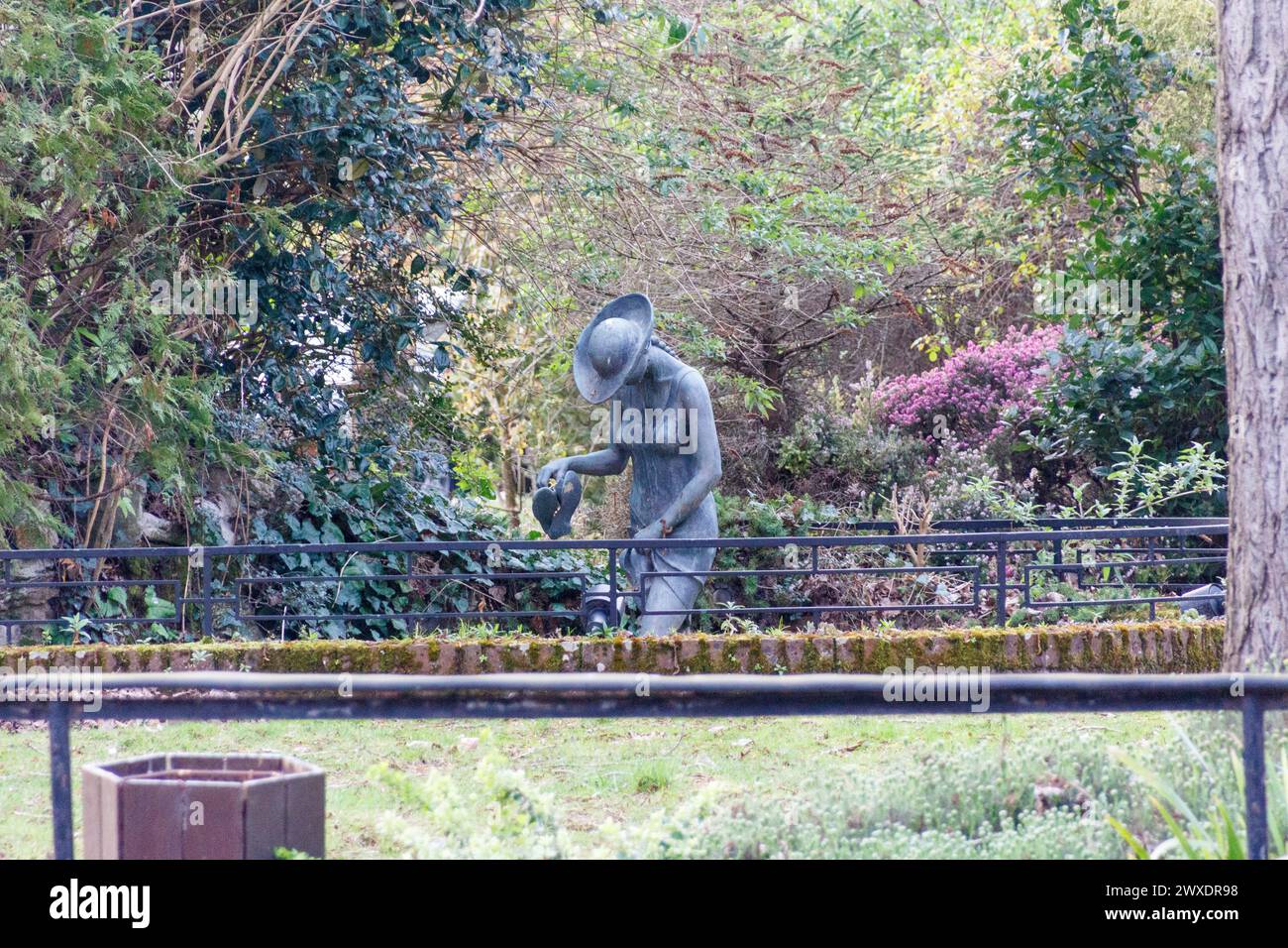 A statue in Norwich Stock Photo - Alamy