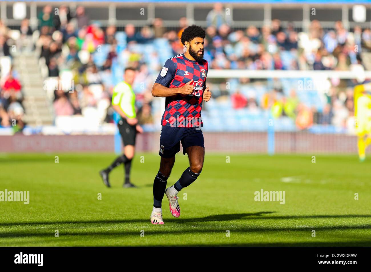 John Smith's Stadium, Huddersfield, England - 29th March 2024 Ellis ...