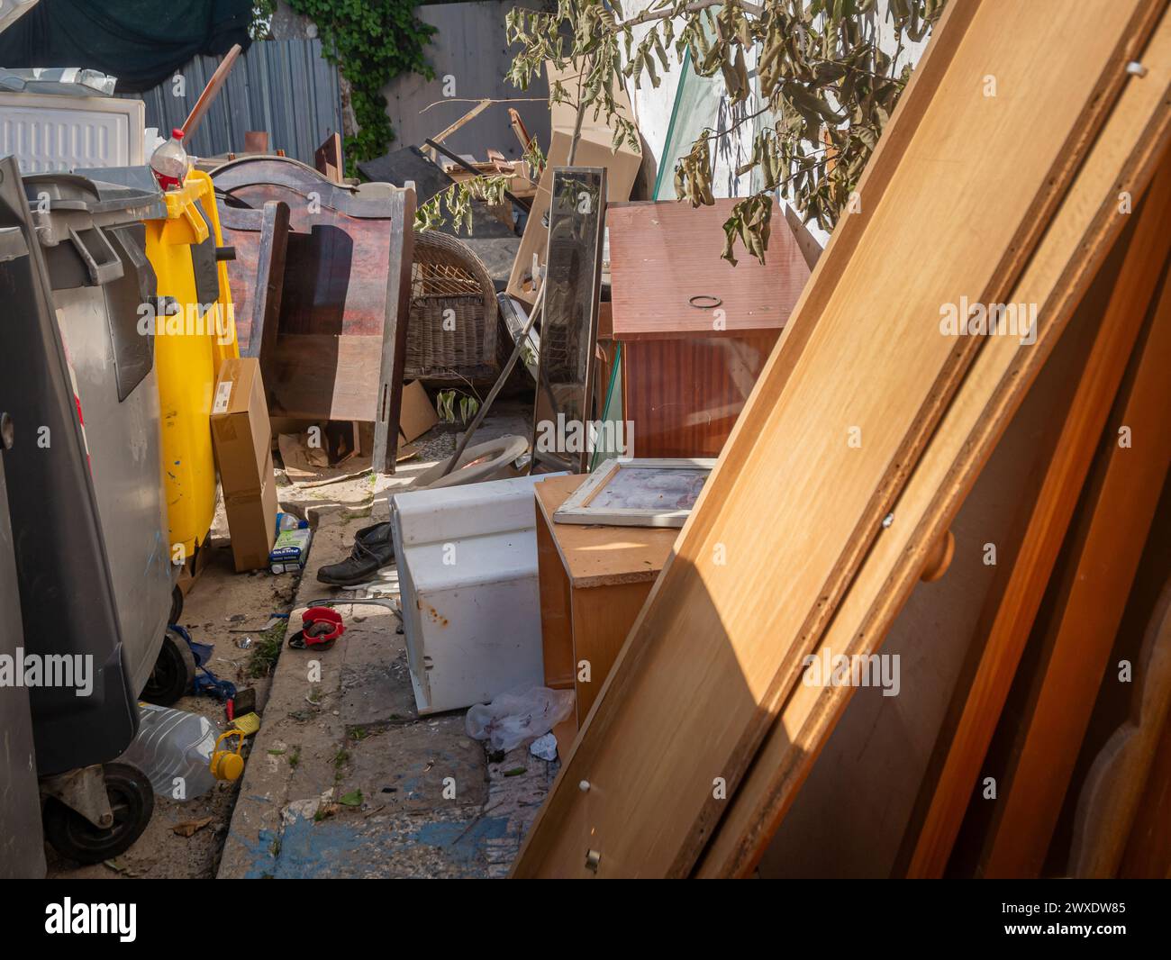 Bulky Waste, Clearing Out Stock Photo - Alamy