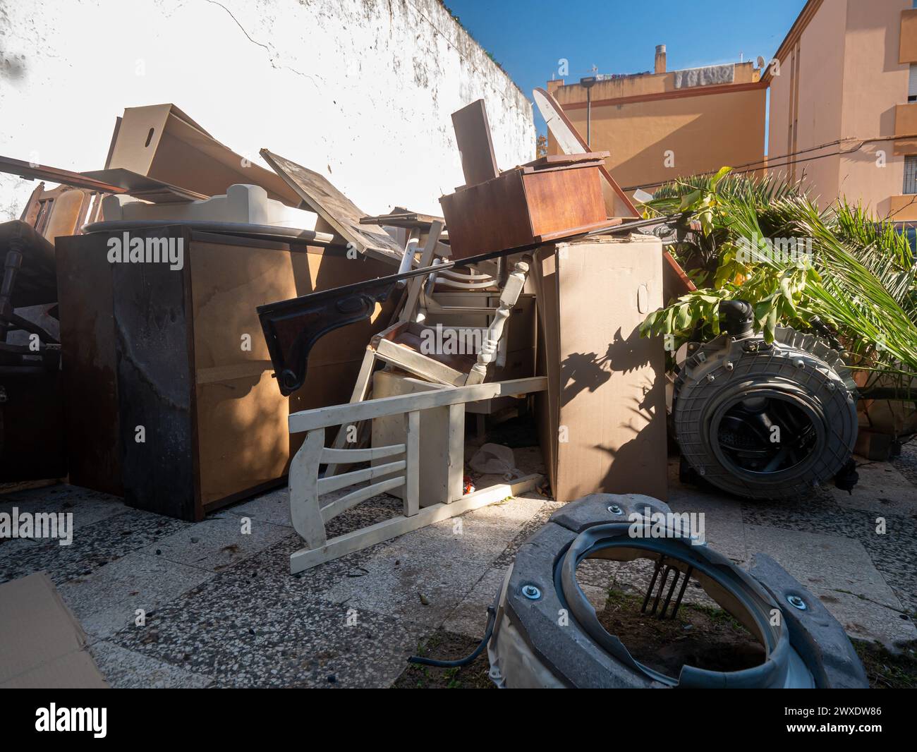 Bulky Waste, Clearing Out Stock Photo - Alamy