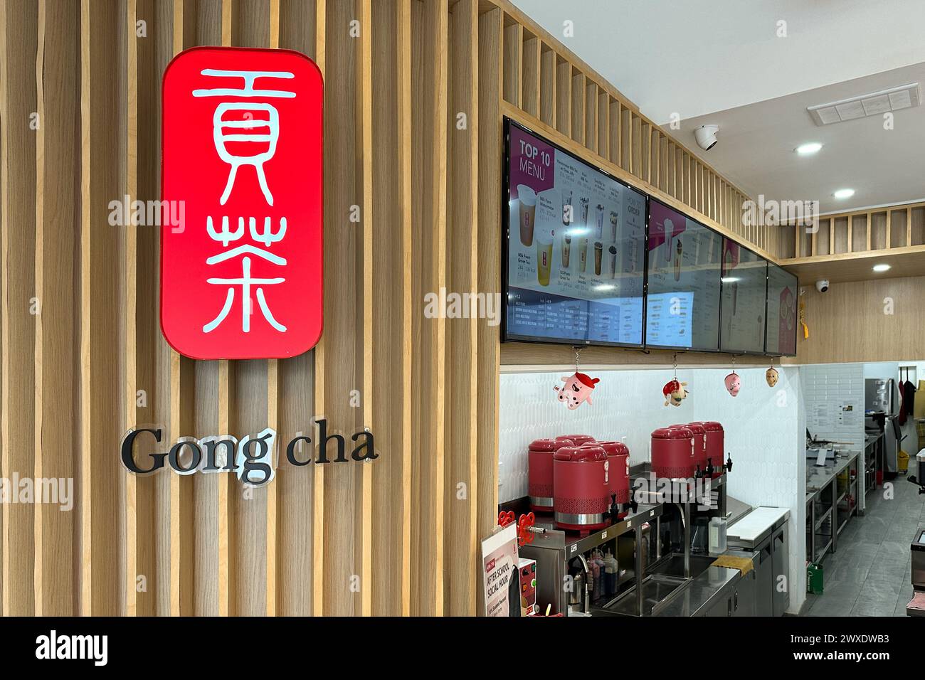 Gongcha hi-res stock photography and images - Alamy