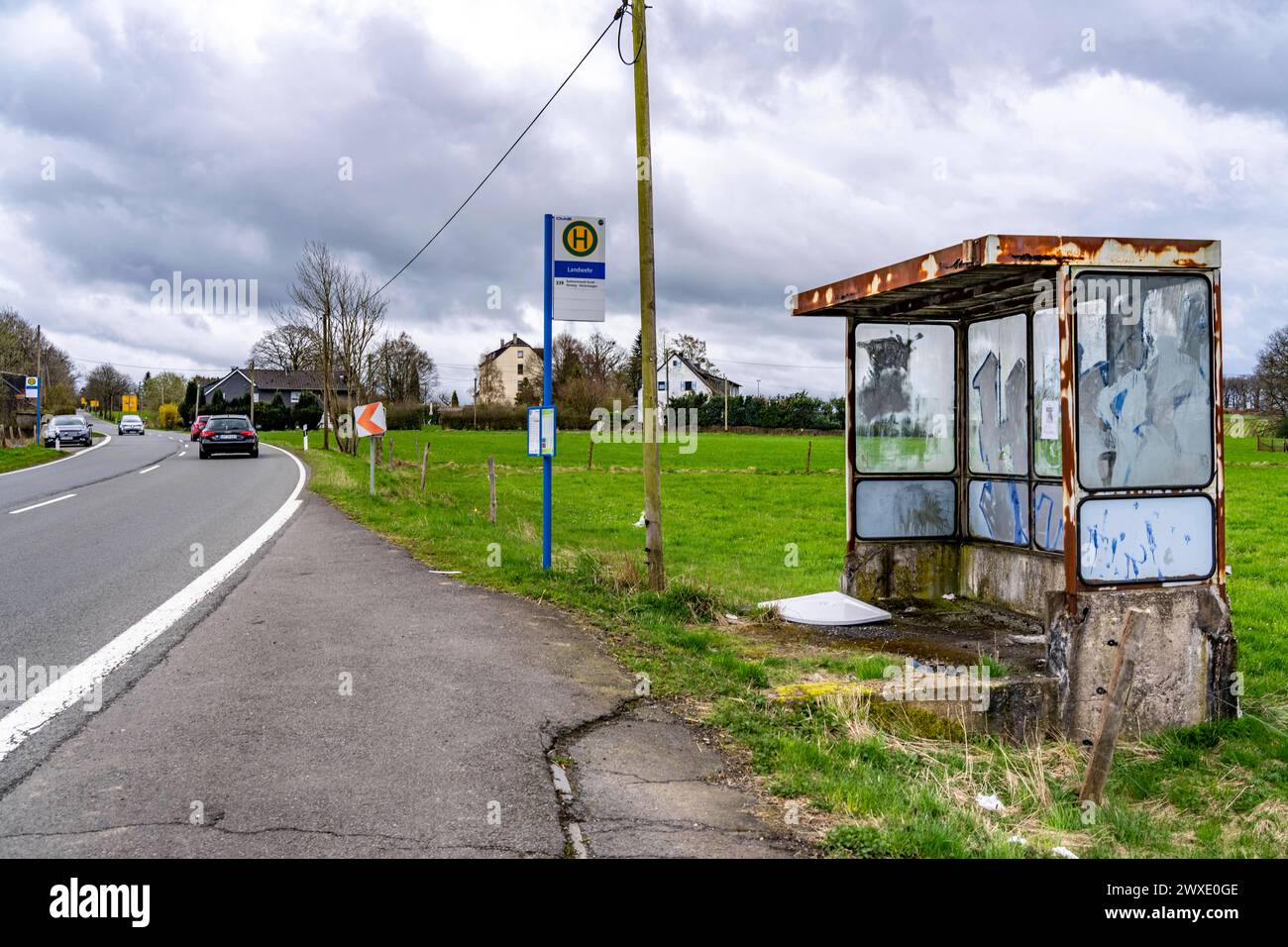 Bus route 339 hi-res stock photography and images - Alamy