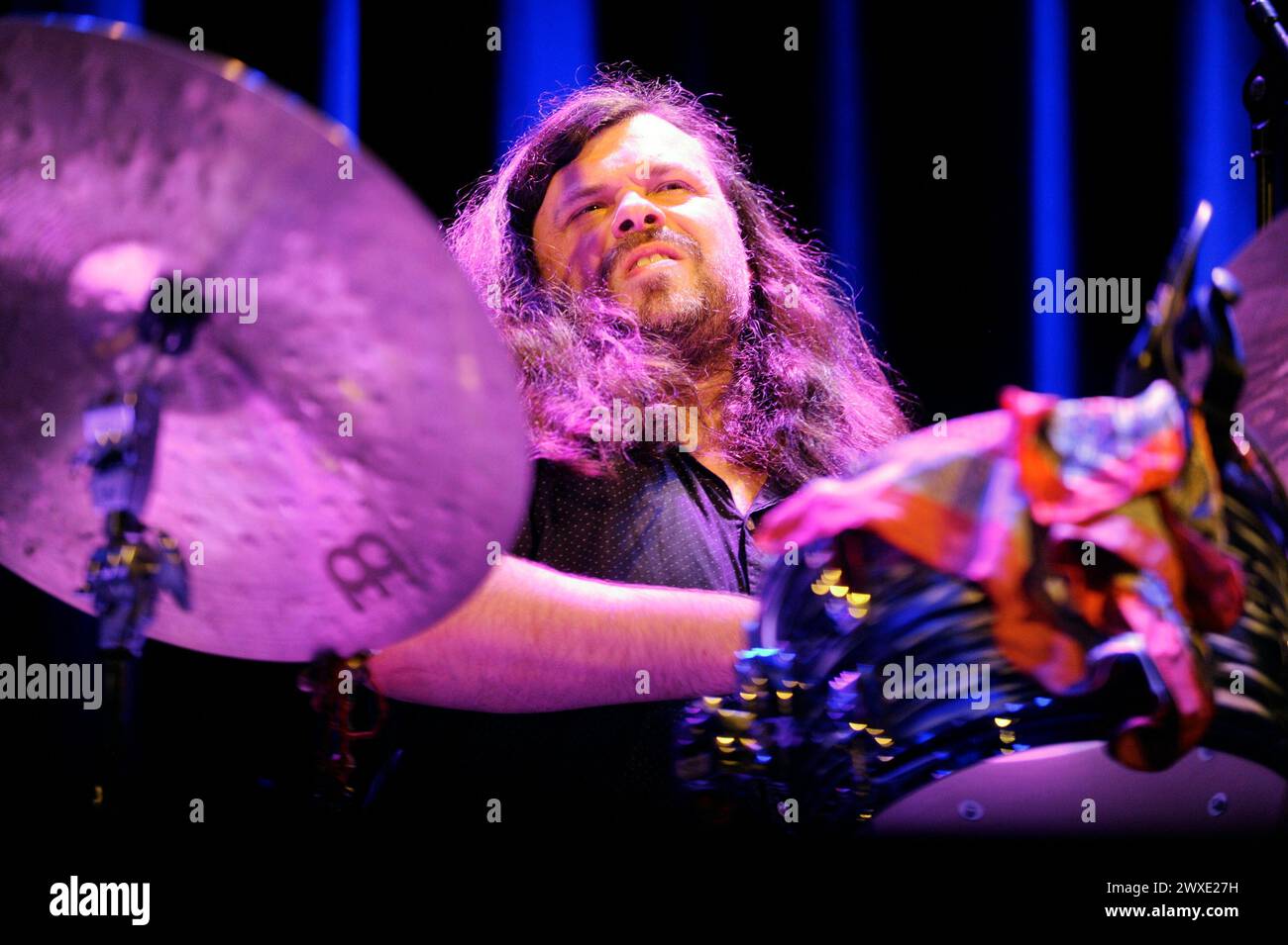 Der amerikanische Jazz-Schlagzeuger Josh Dion im Oberhausener Ebertbad ...