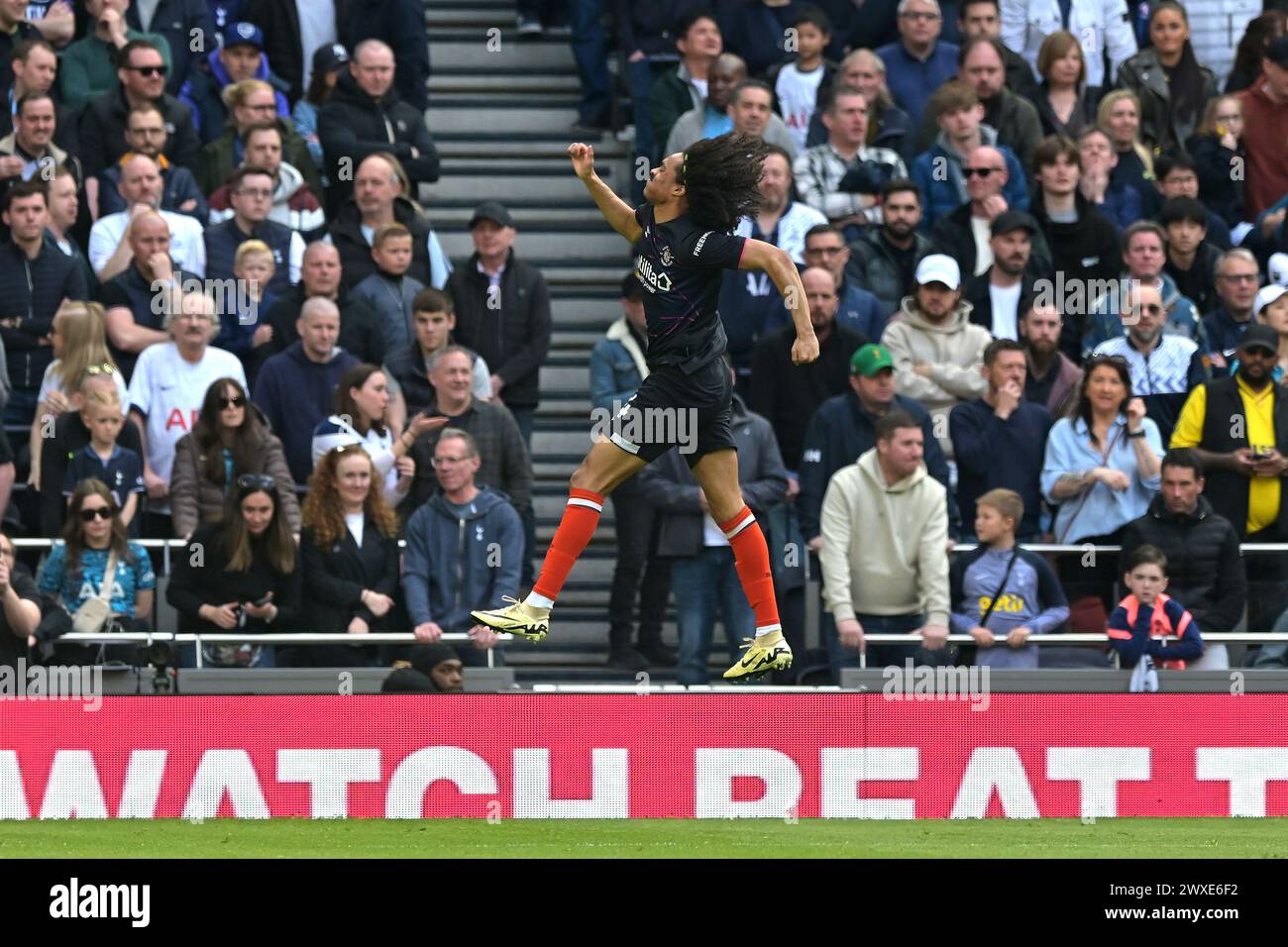London, UK. 30th Mar, 2024. GOAL Tahith Chong of Luton Town opens the ...