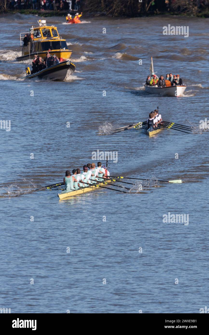 Chiswick Bridge, Chiswick, London, UK. 30th Mar, 2024. The finish line ...