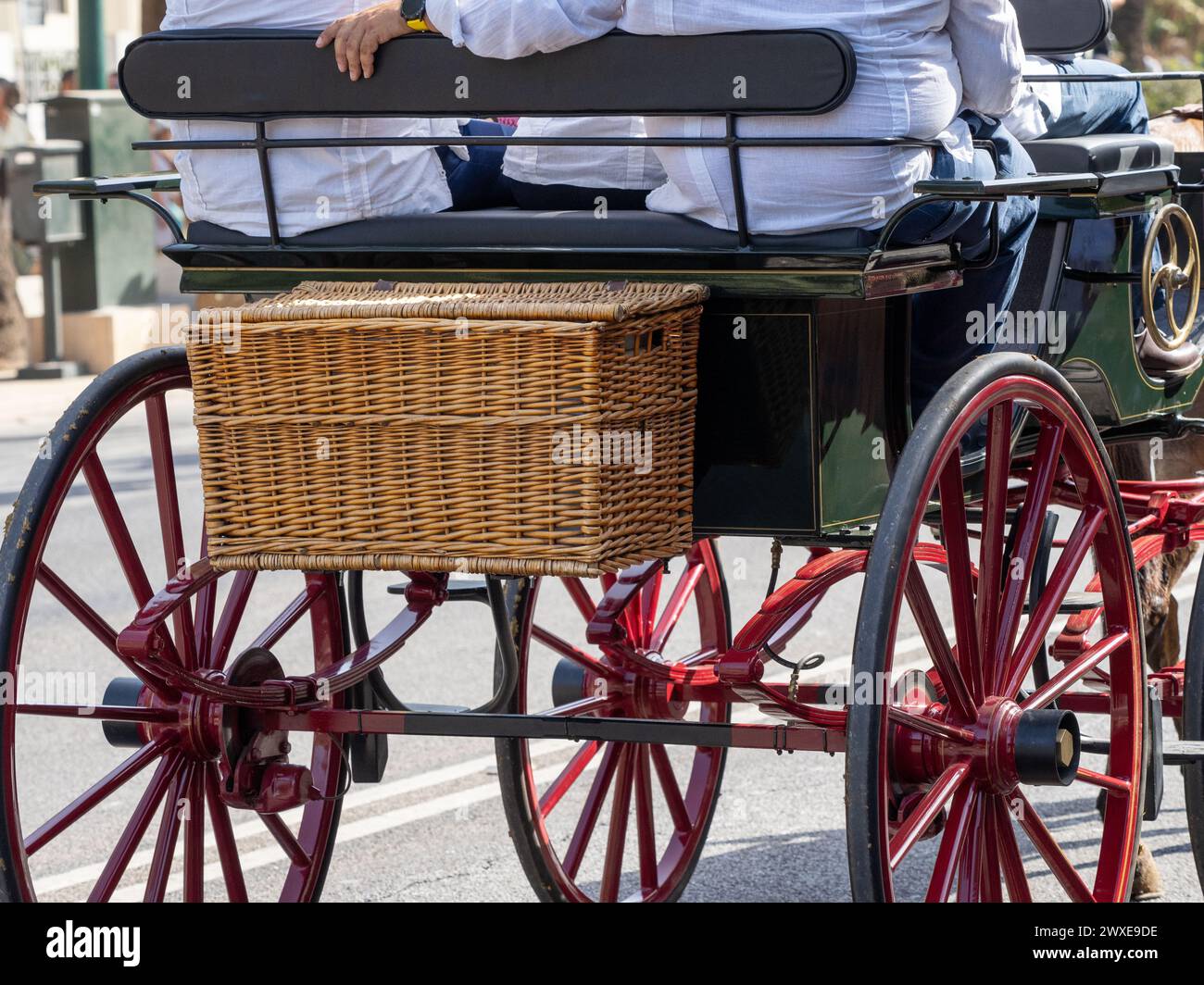 Wicker carriage hi-res stock photography and images - Alamy