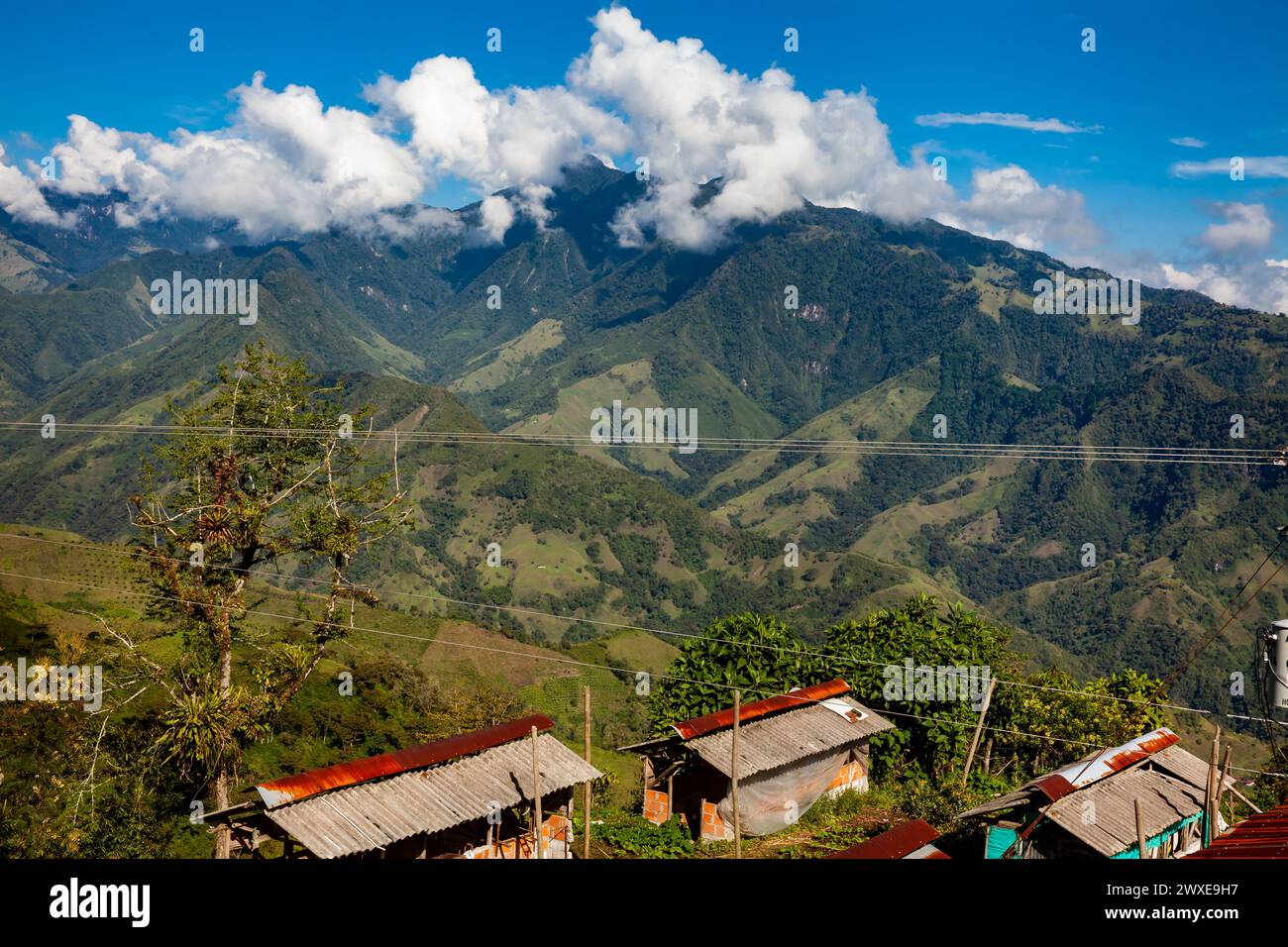 The amazing landscapes of the Central Ranges on the ascent to the High ...