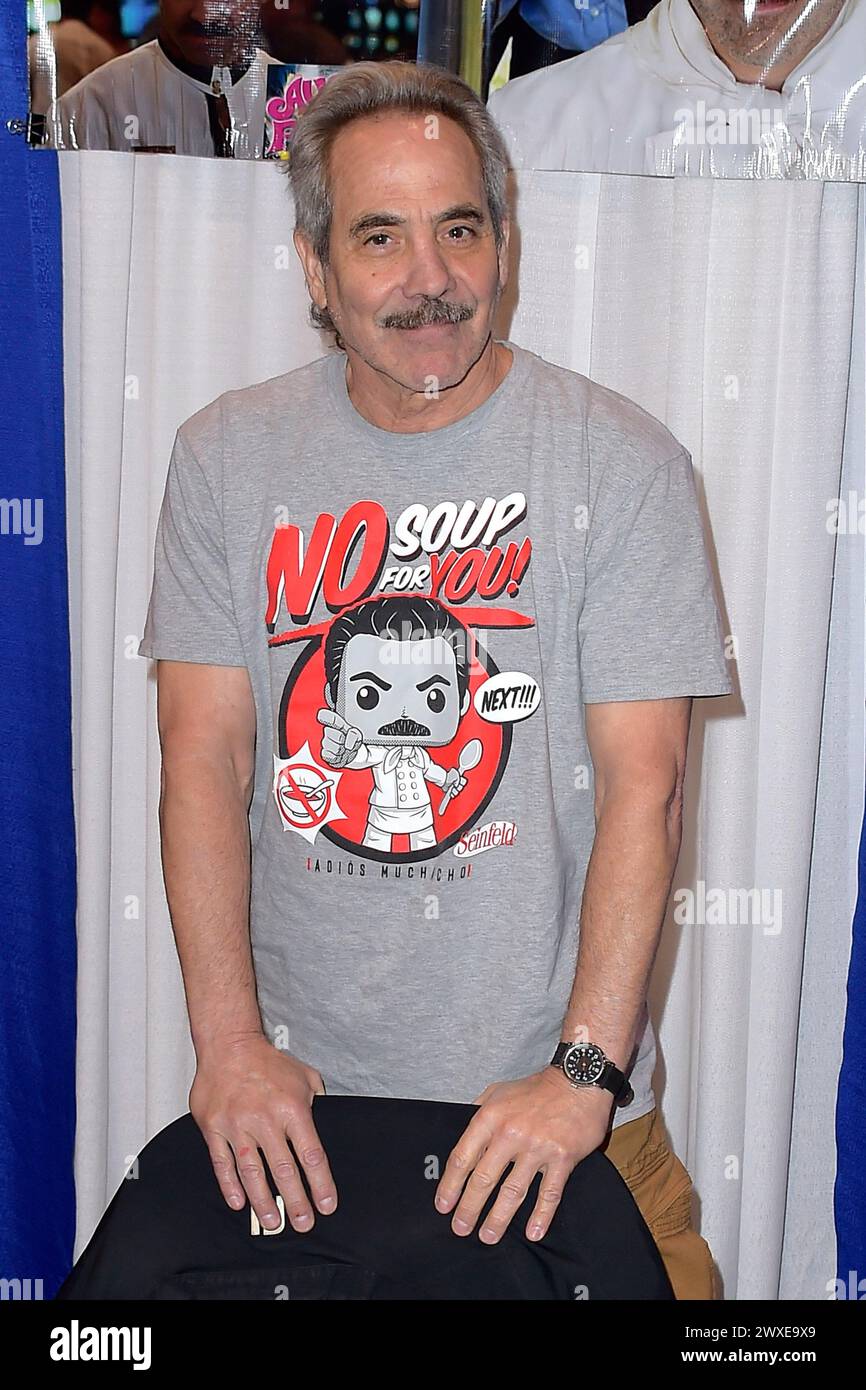Larry Thomas auf der WonderCon 2024 im Anaheim Convention Center ...