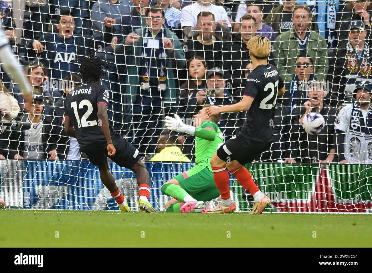 London, UK. 30th Mar, 2024. GOAL Issa Kabore of Luton Town scores an ...