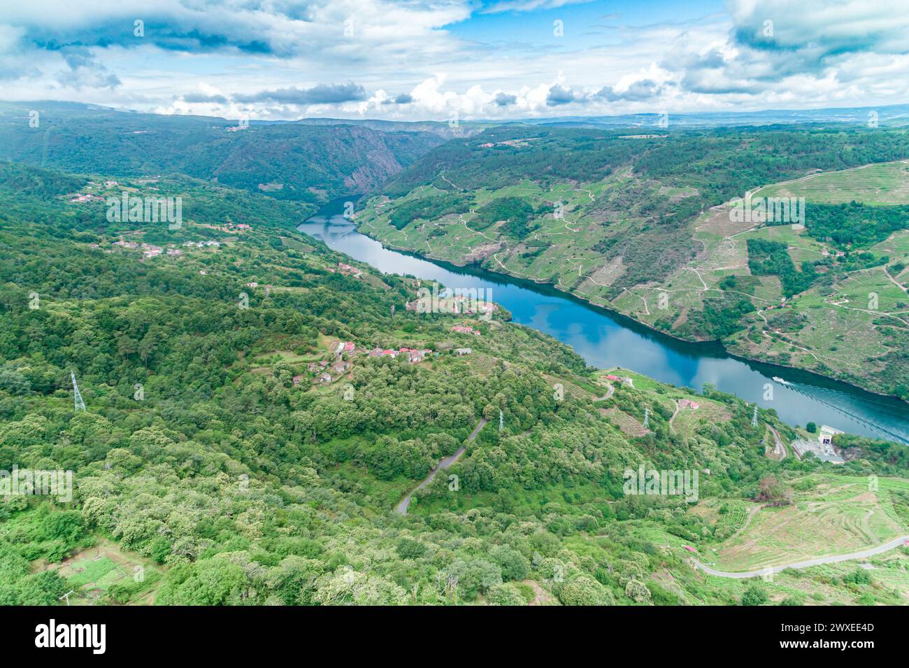 Landscape of the Sil river canyon on a day with cloudy sky, Ribeira ...