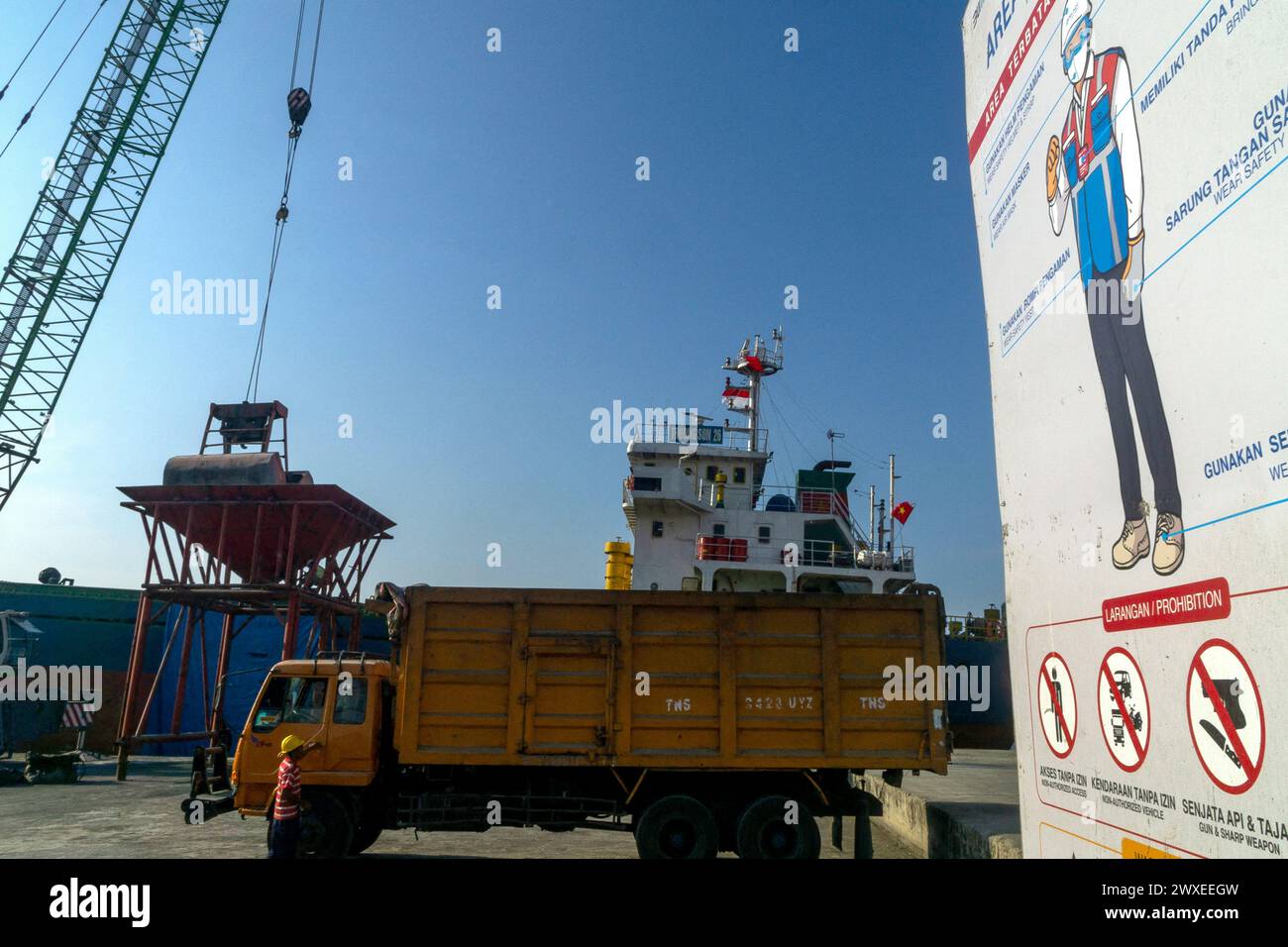 Indonesian economic productivity activities seen silouet at the Port of ...
