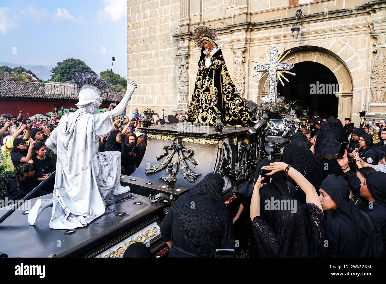 Antigua, Guatemala. 29th Mar, 2024. A massive processional float of the ...