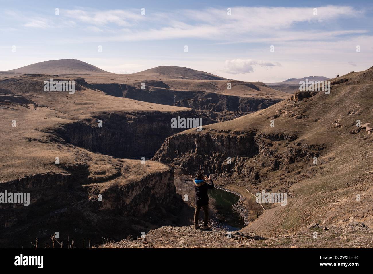 Ani site of historical cities (Ani Harabeleri): first entry into ...