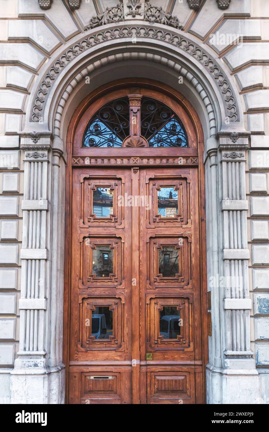 Old and beautiful ornate door, classic architectural detail Stock Photo ...