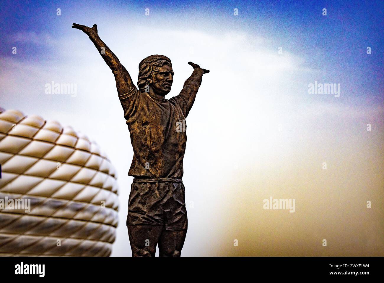Gerd müller bayern hi-res stock photography and images - Alamy
