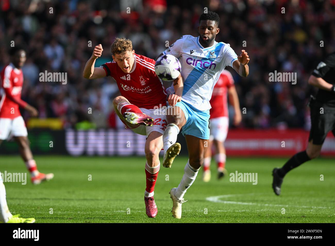 Ryan Yates of Nottingham Forest battles with Jefferson Lerma of Crystal ...